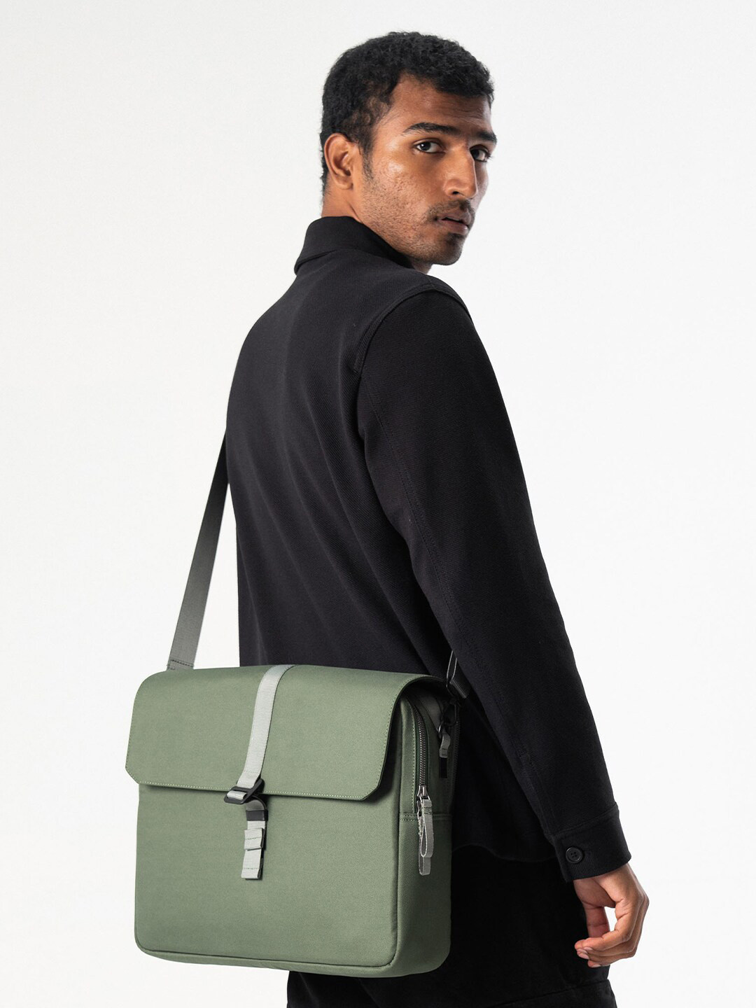 Buy DailyObjects Kelp Mantle Laptop Messenger Bag - Messenger Bag for ...