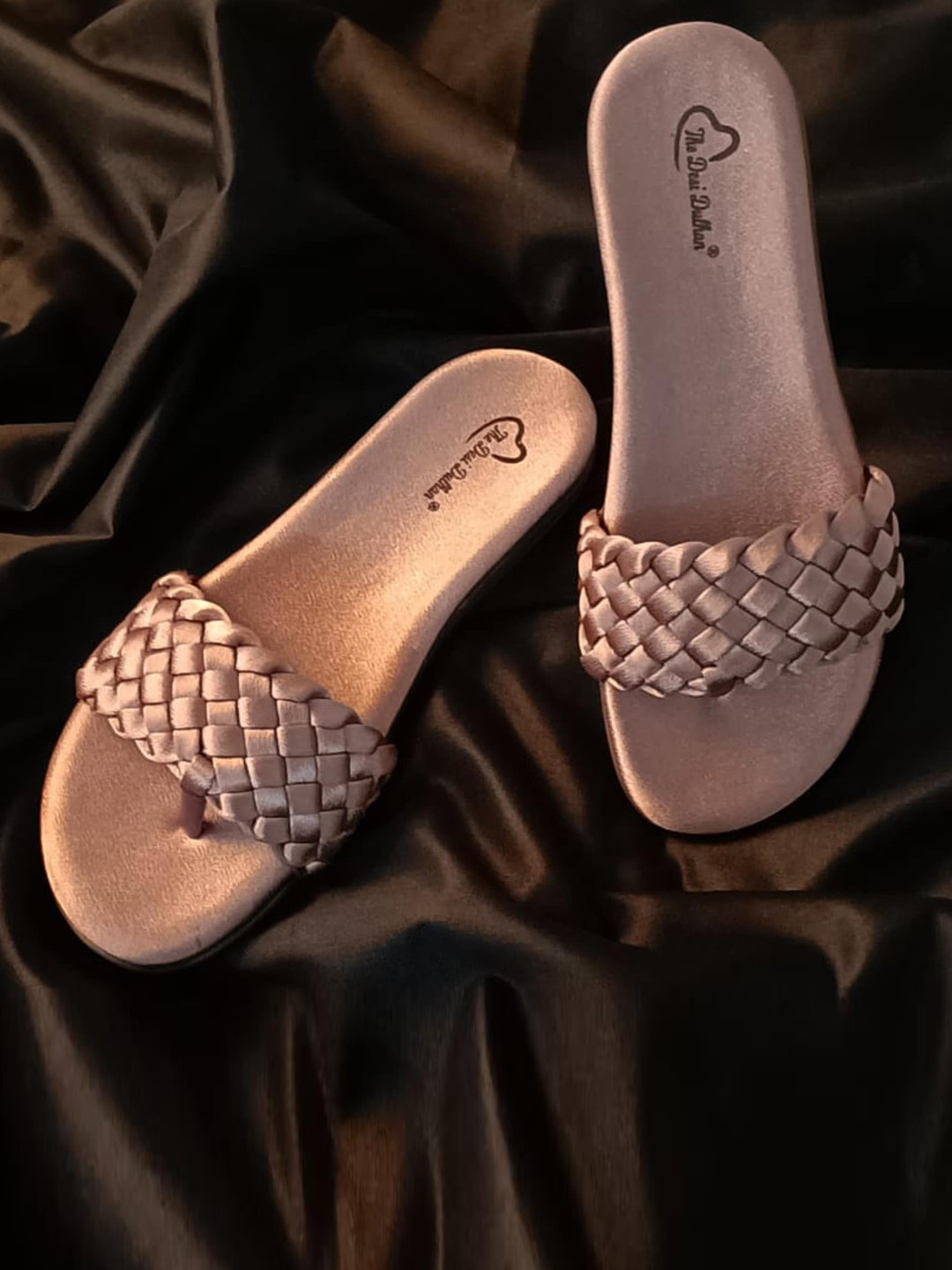 Buy The Desi Dulhan Women Woven Design Open Toe Flats - Flats for Women ...