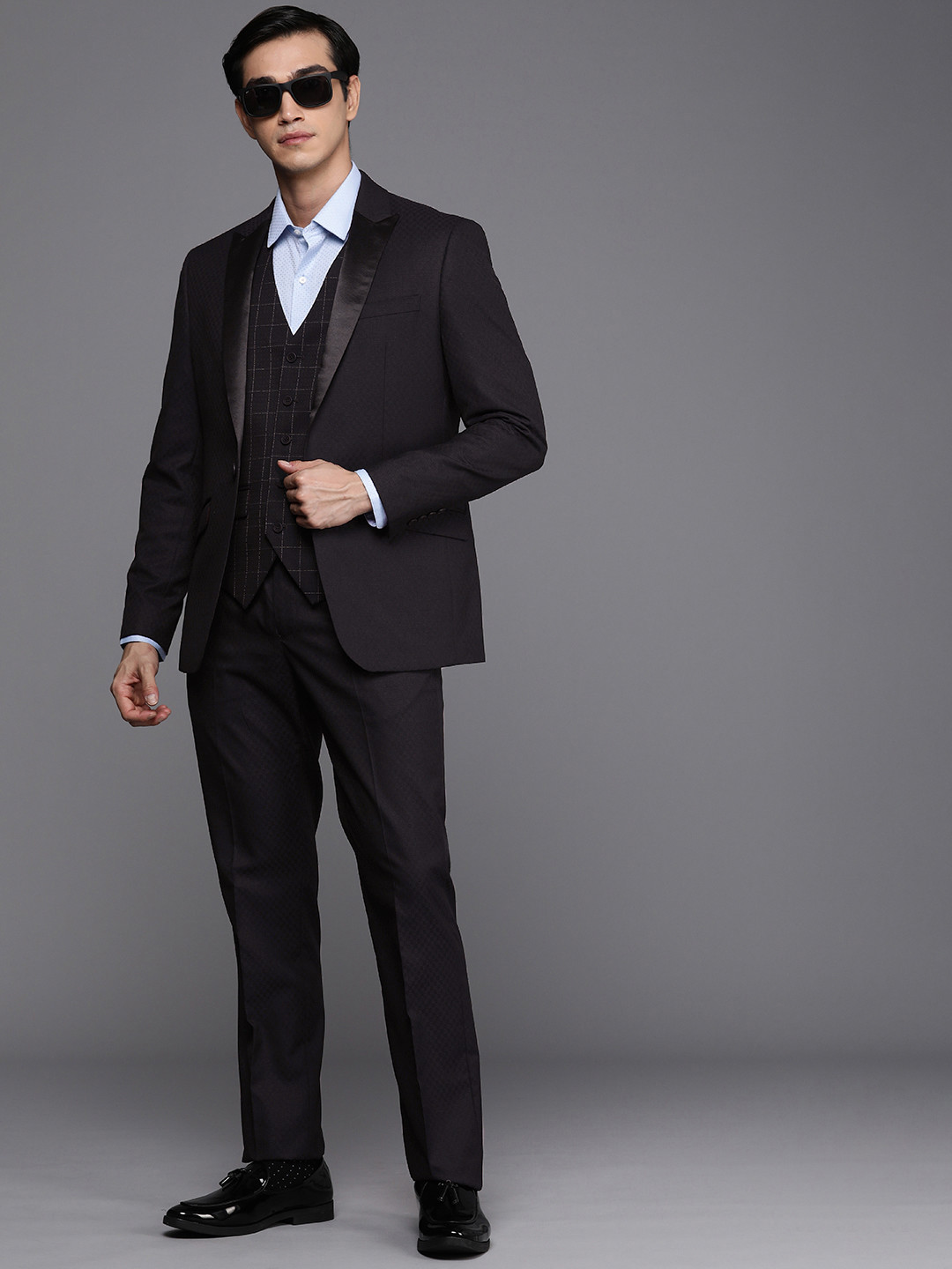 Buy Louis Philippe Men Self Design Checked Single Breasted Slim Fit 3 ...