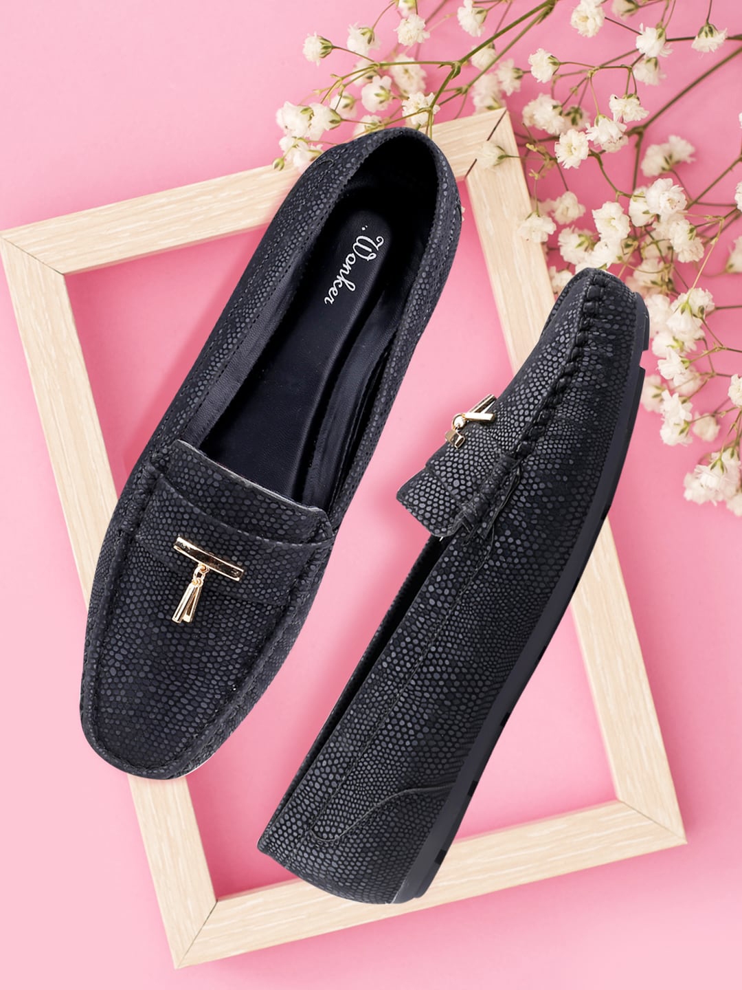 Buy Mr Wonker Women Round Toe Slip On Textured Loafers Casual Shoes For Women 22690510 Myntra