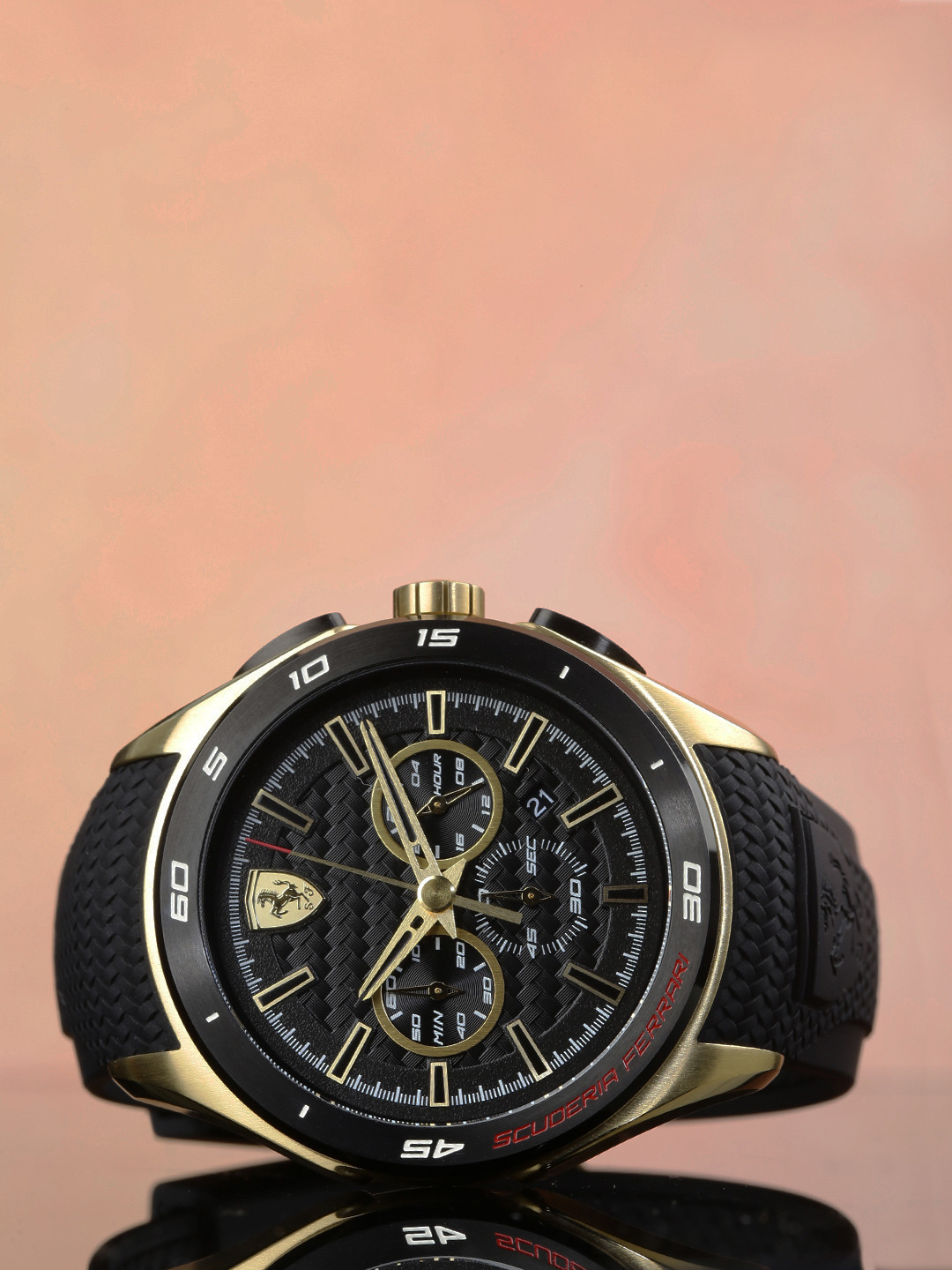 Buy SCUDERIA FERRARI Men Black Scuderia Ferrari GRAN PREMIO Analogue ...