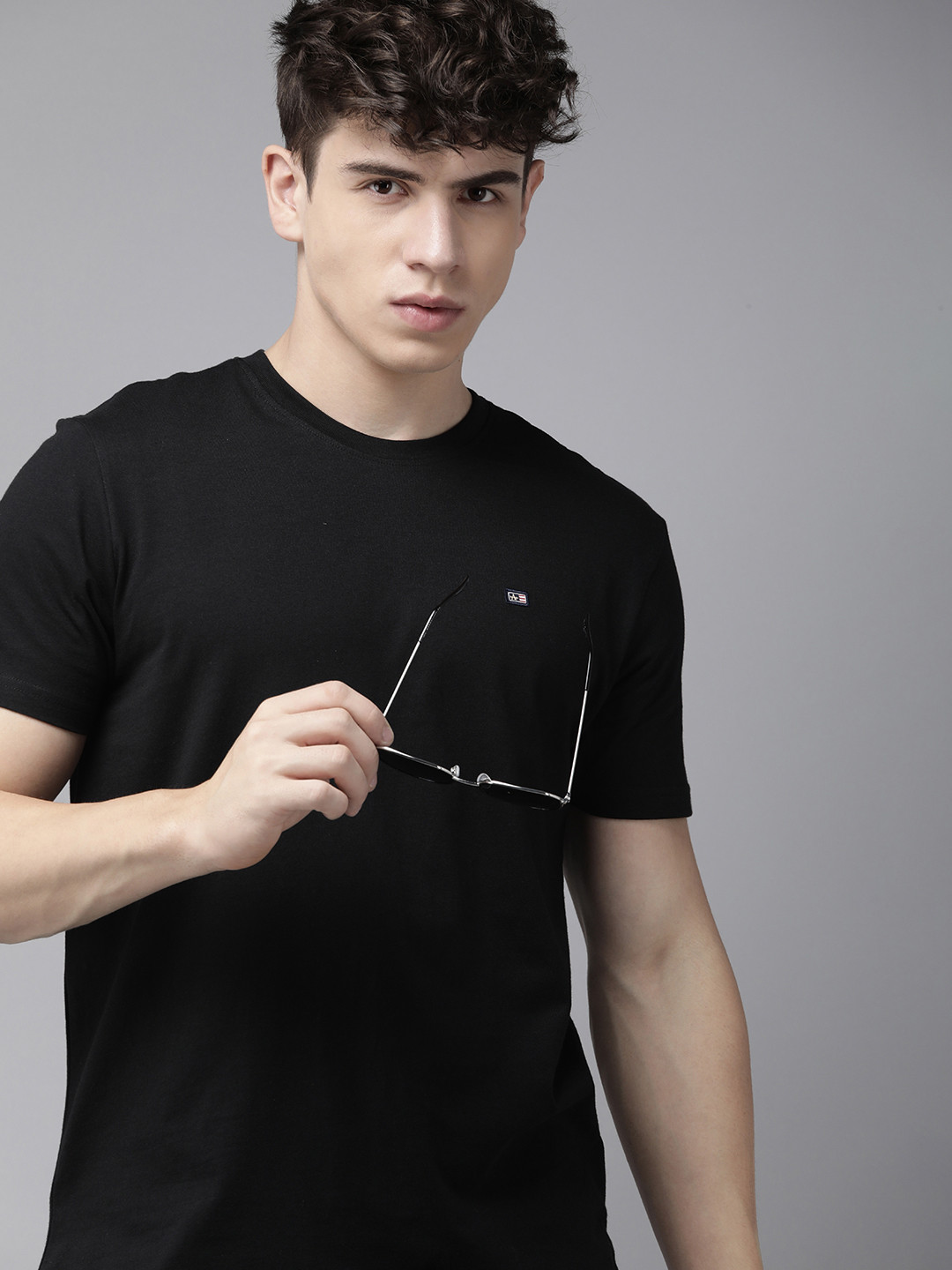 Buy Arrow Solid Round Neck Pure Cotton T Shirt - Tshirts for Men ...