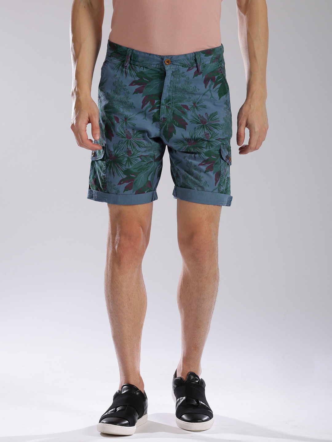 Buy GANT Men Blue Printed Regular Fit Cargo Shorts - Shorts for Men ...