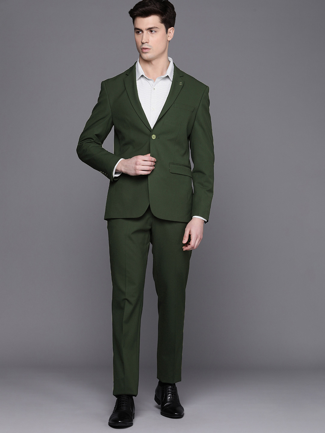 Buy Peter England Elite Men Solid Two Piece Suit - Suits for Men ...