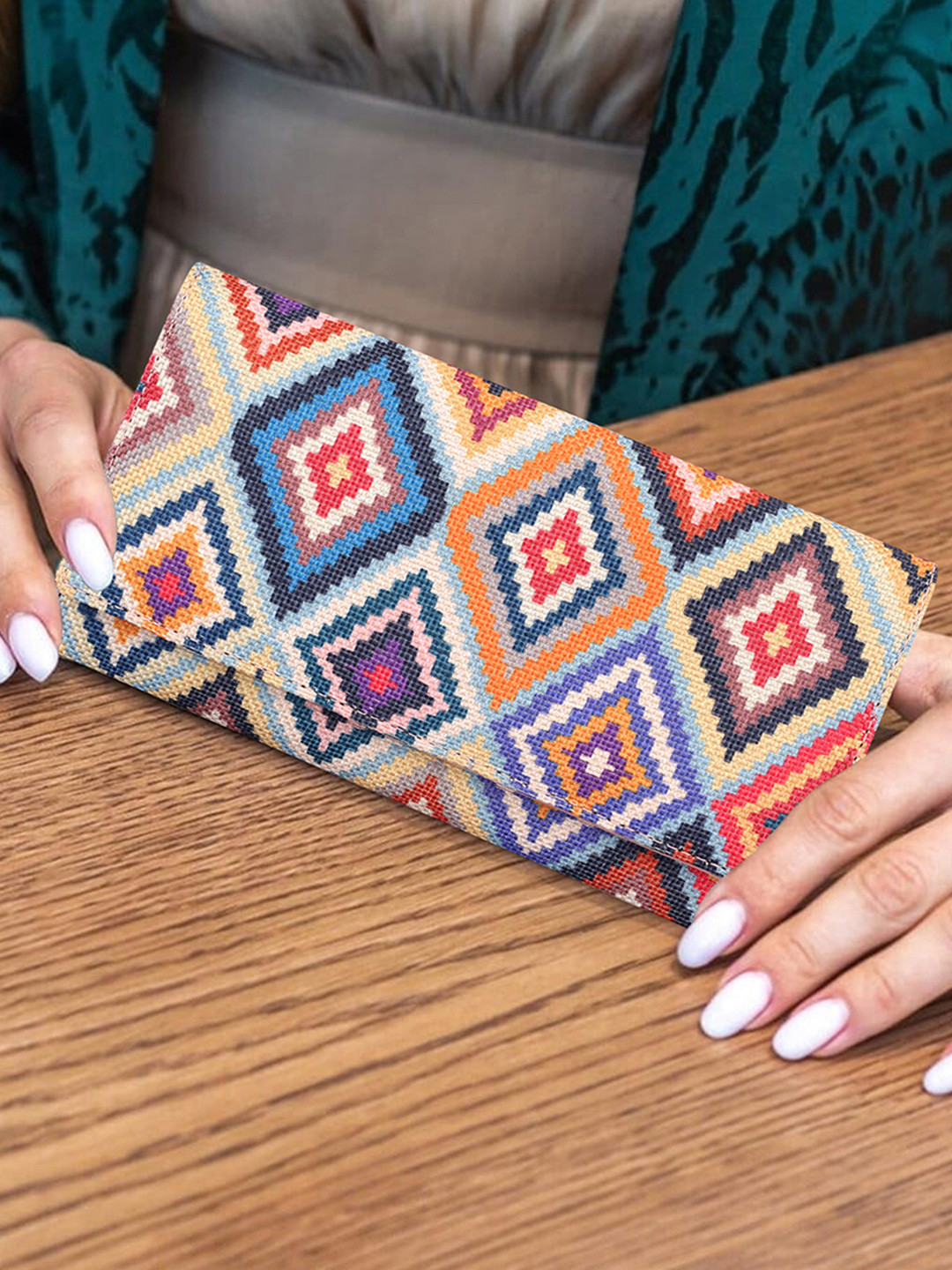 Buy THE CLOWNFISH Women Ethnic Motifs Printed Two Fold Wallet - Wallets ...