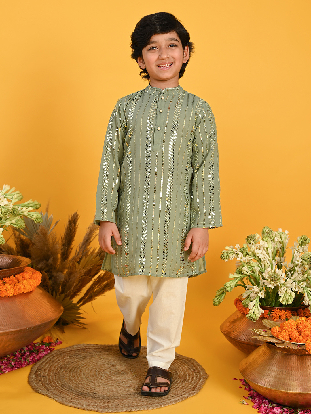 Buy SAKA DESIGNS Boys Ethnic Motifs Embroidered Sequinned Regular Kurta ...