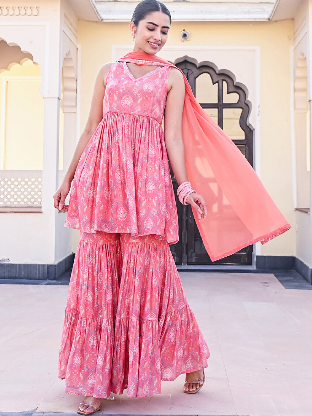 Buy EverBloom Ethnic Motifs Printed Gotta Patti Chanderi Silk Kurti With Sharara - Kurta Sets ...