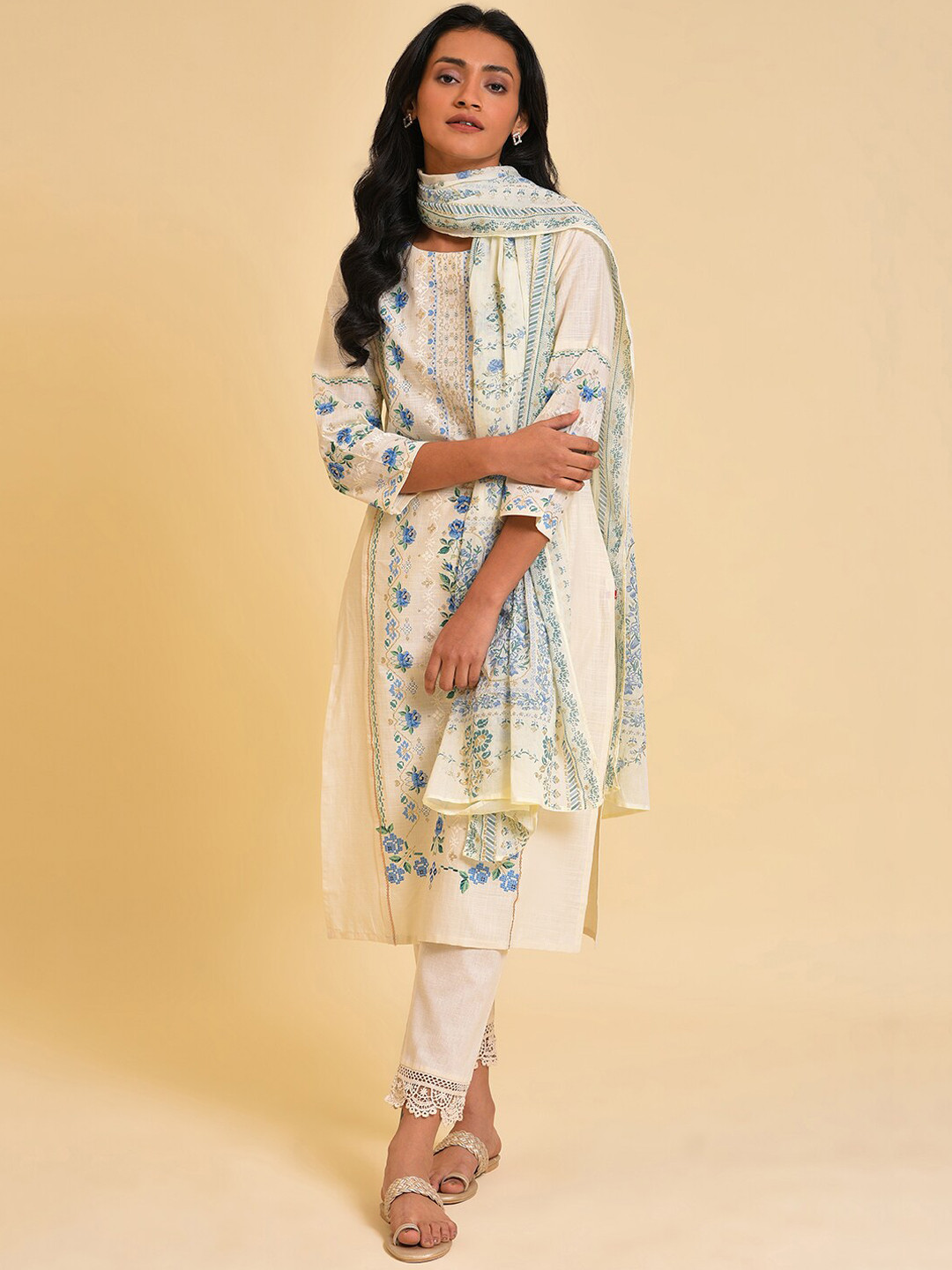 Buy W White Floral Embroidered Pure Cotton Kurta - Kurtas for Women ...