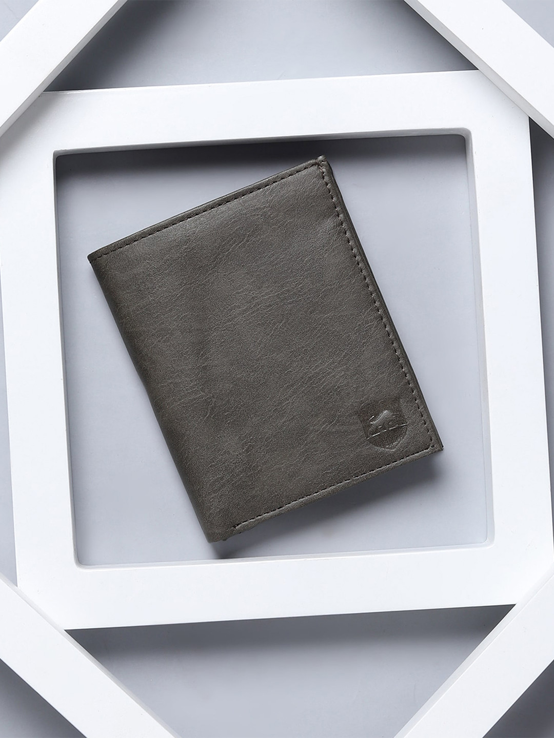 Buy SAMTROH Men Grey PU Two Fold Wallet - Wallets for Men 22995576 | Myntra