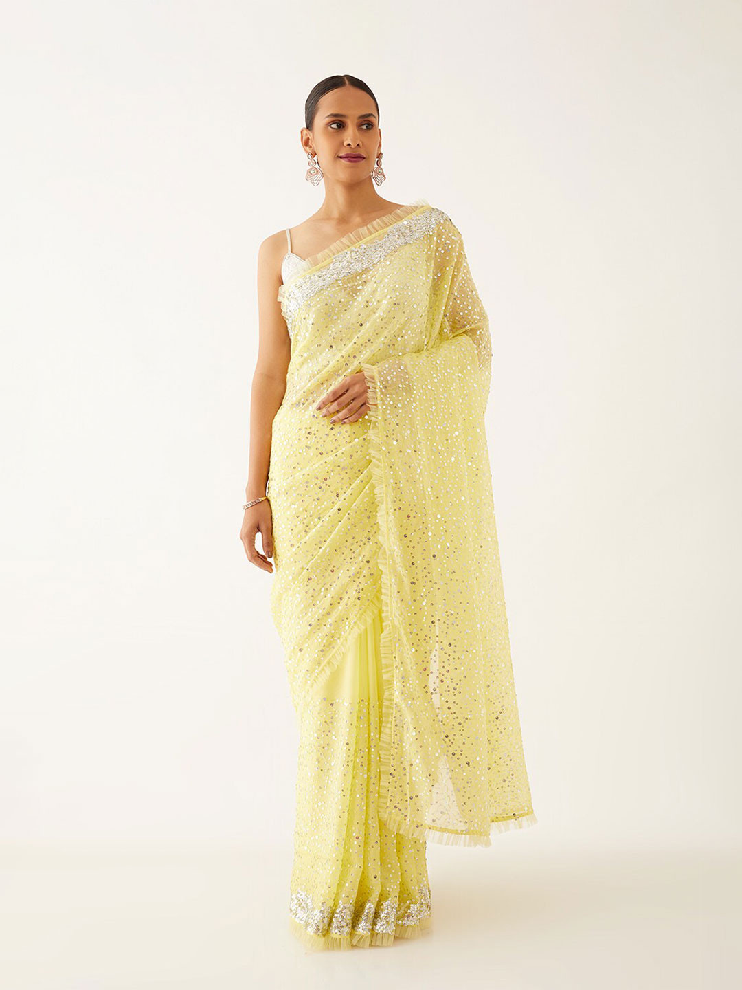 Buy Taneira Embellished Sequinned Saree - Sarees for Women 23033216 ...