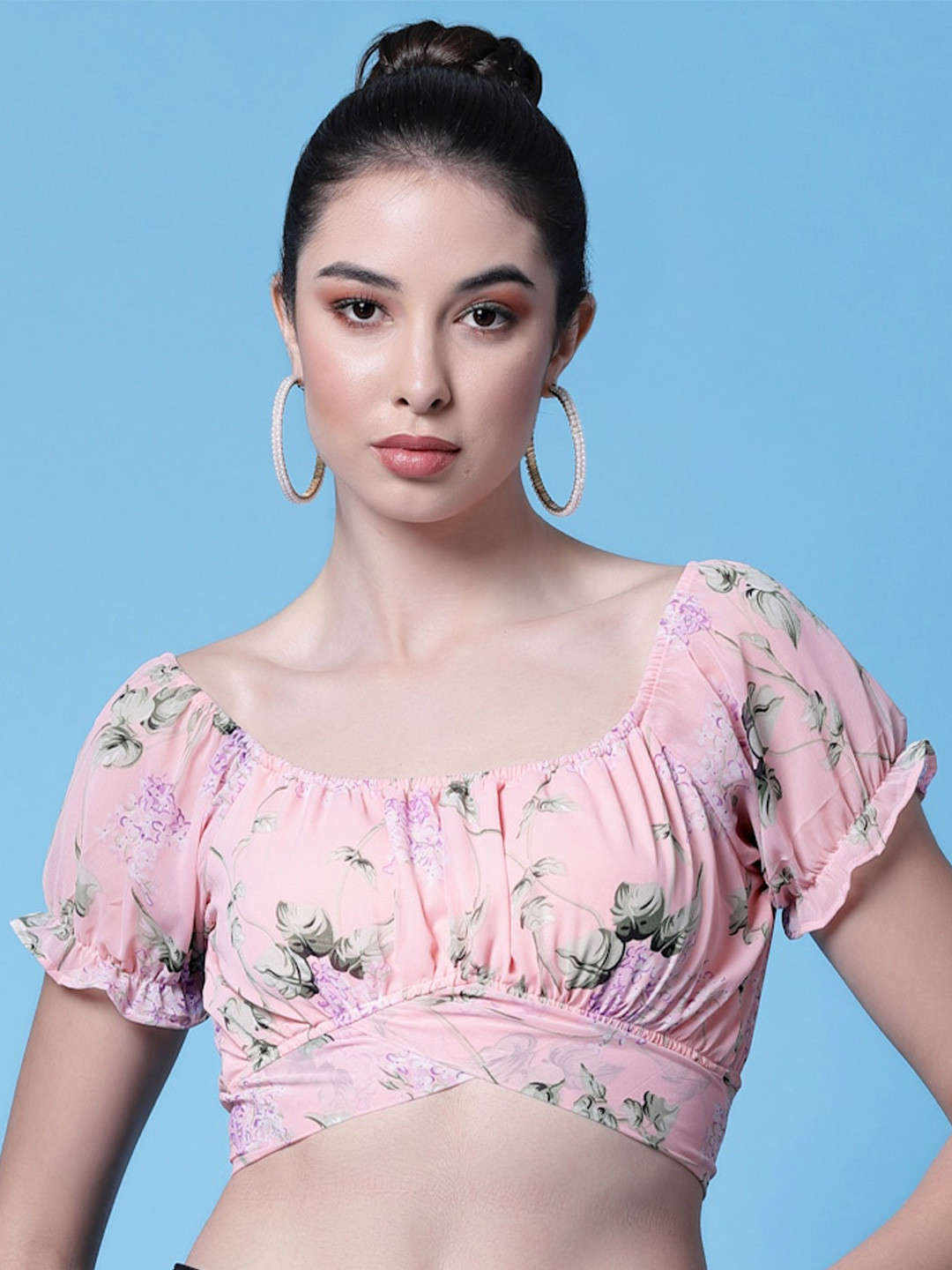 Buy Oomph! Floral Printed Scoop Neck Raglan Sleeve Fitted Crop Top ...