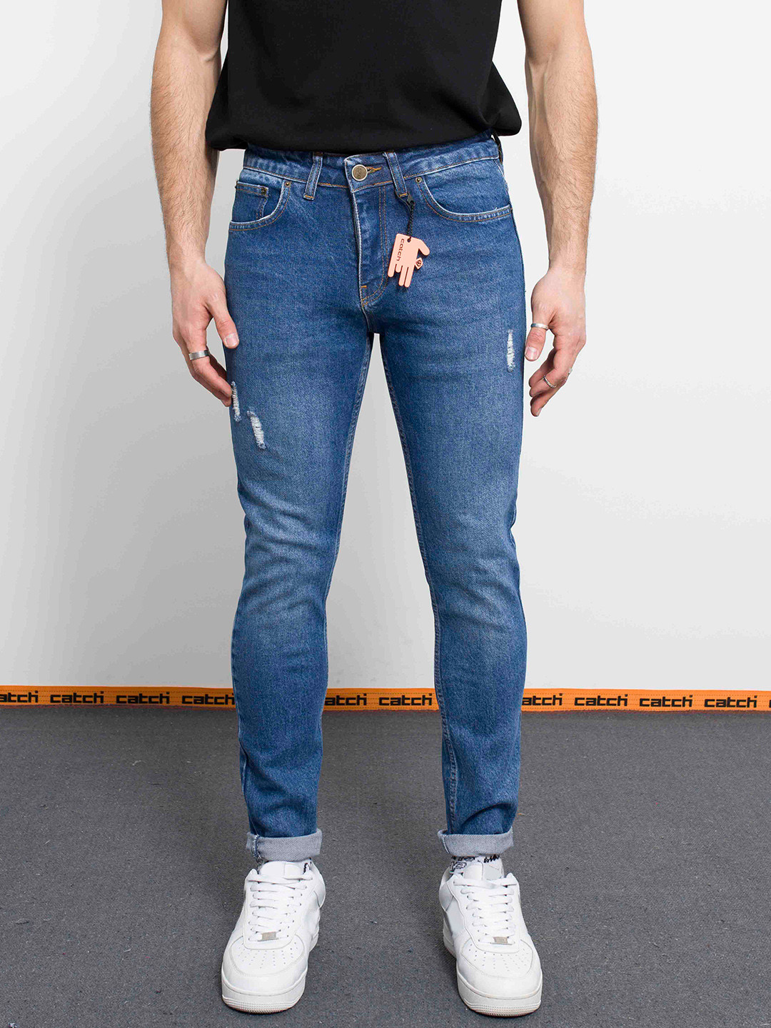 Buy Catch Men Slim Fit Low Distress Light Fade Stretchable Jeans ...