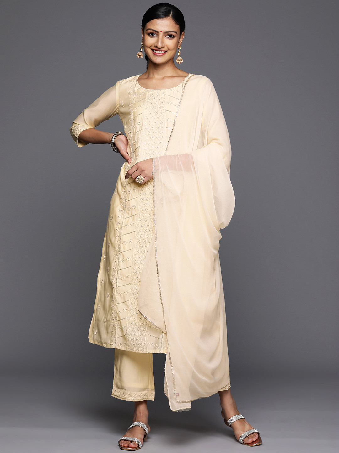 Buy Libas Ethnic Motifs Embroidered Thread Work Kurta With Trousers ...