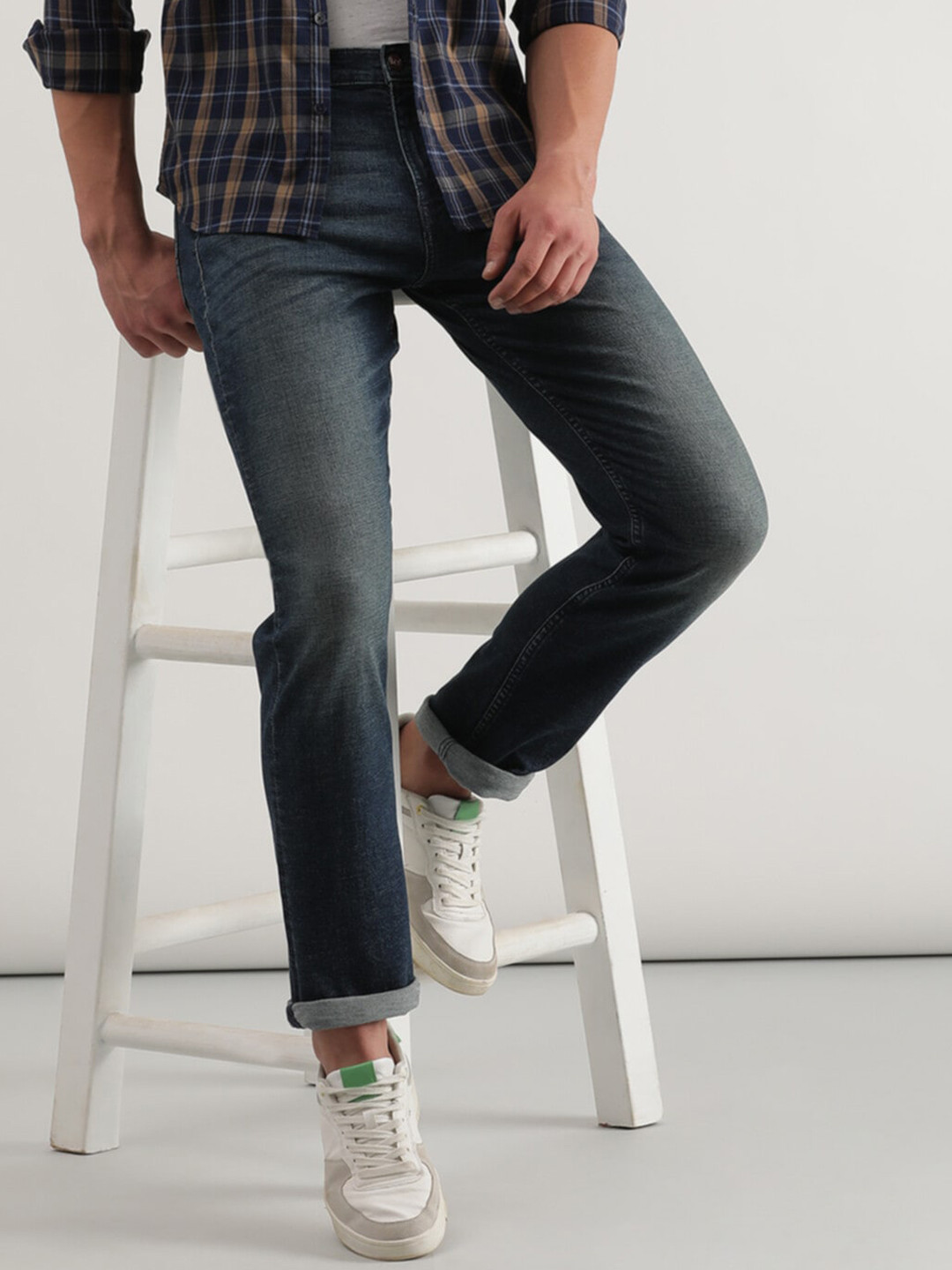 Buy Lee Men Rodeo Fit Heavy Fade Stretchable Cotton Jeans - Jeans for ...