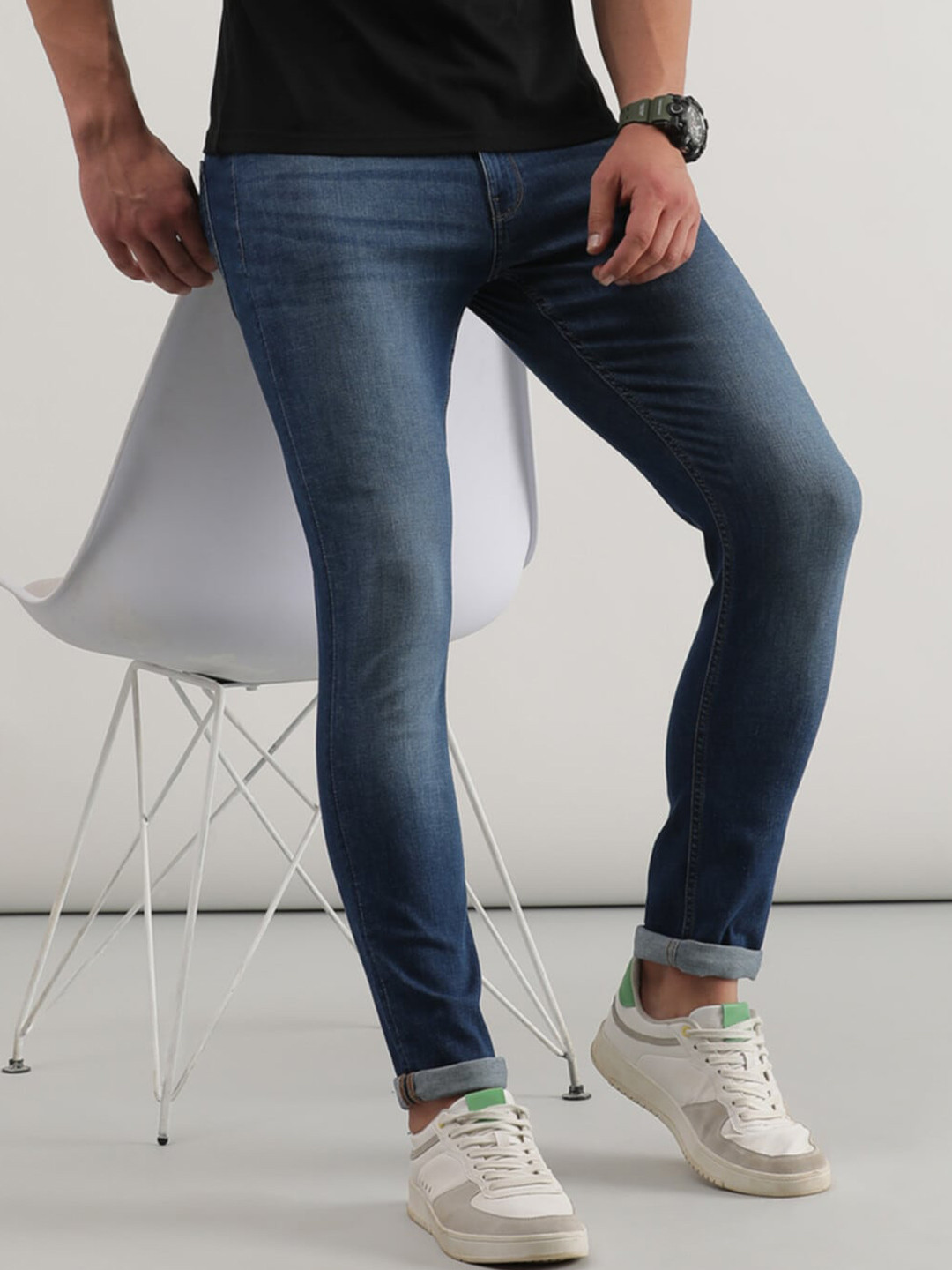 Buy Lee Men Mid Rise Bruce Skinny Fit Light Fade Clean Look Stretchable ...