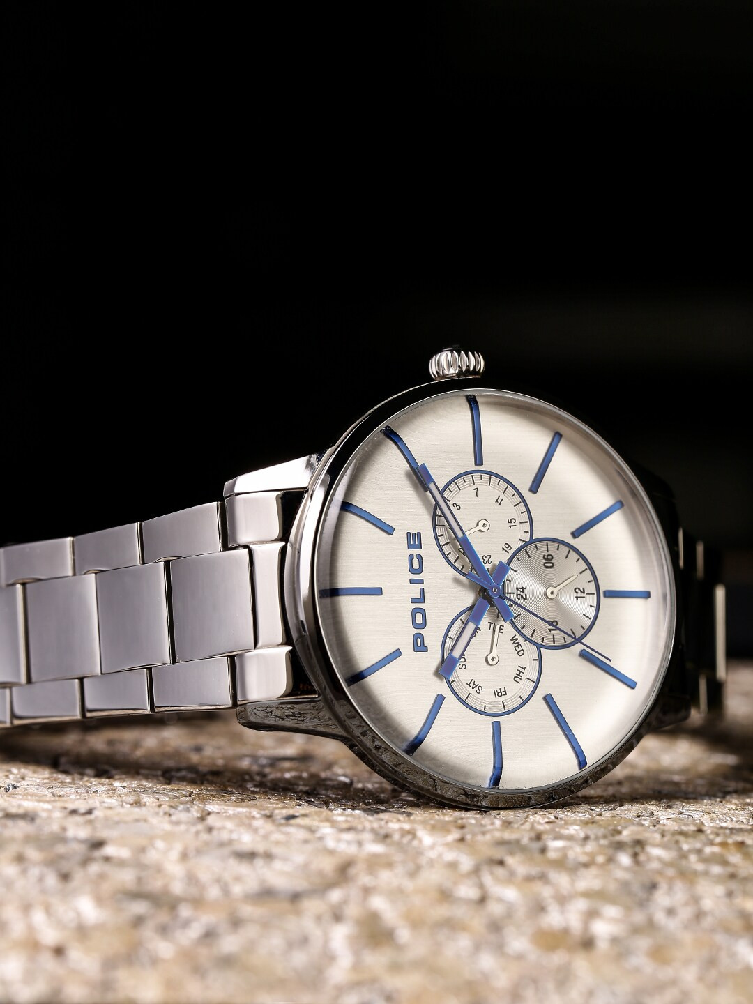 Buy Police Men Silver Toned Analogue Watch PL14999JS04M - Watches for ...