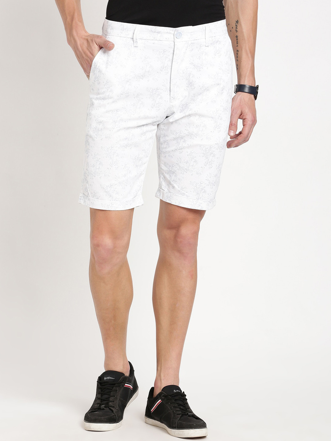 Buy Indian Terrain Men Abstract Printed Slim Fit Pure Cotton Shorts ...