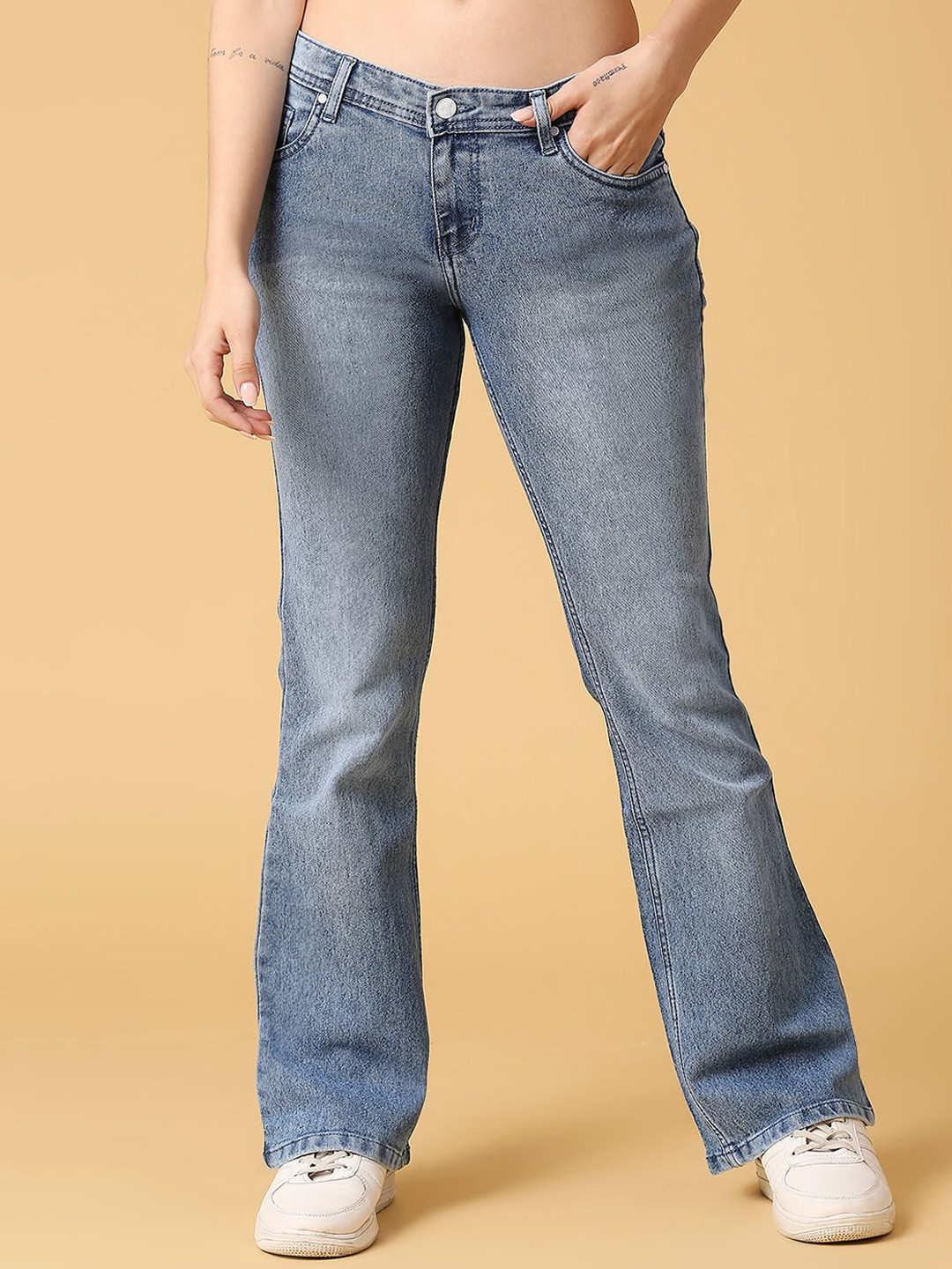 Buy HJ HASASI Women Low Rise Heavy Fade Clean Look Stretchable Bootcut ...