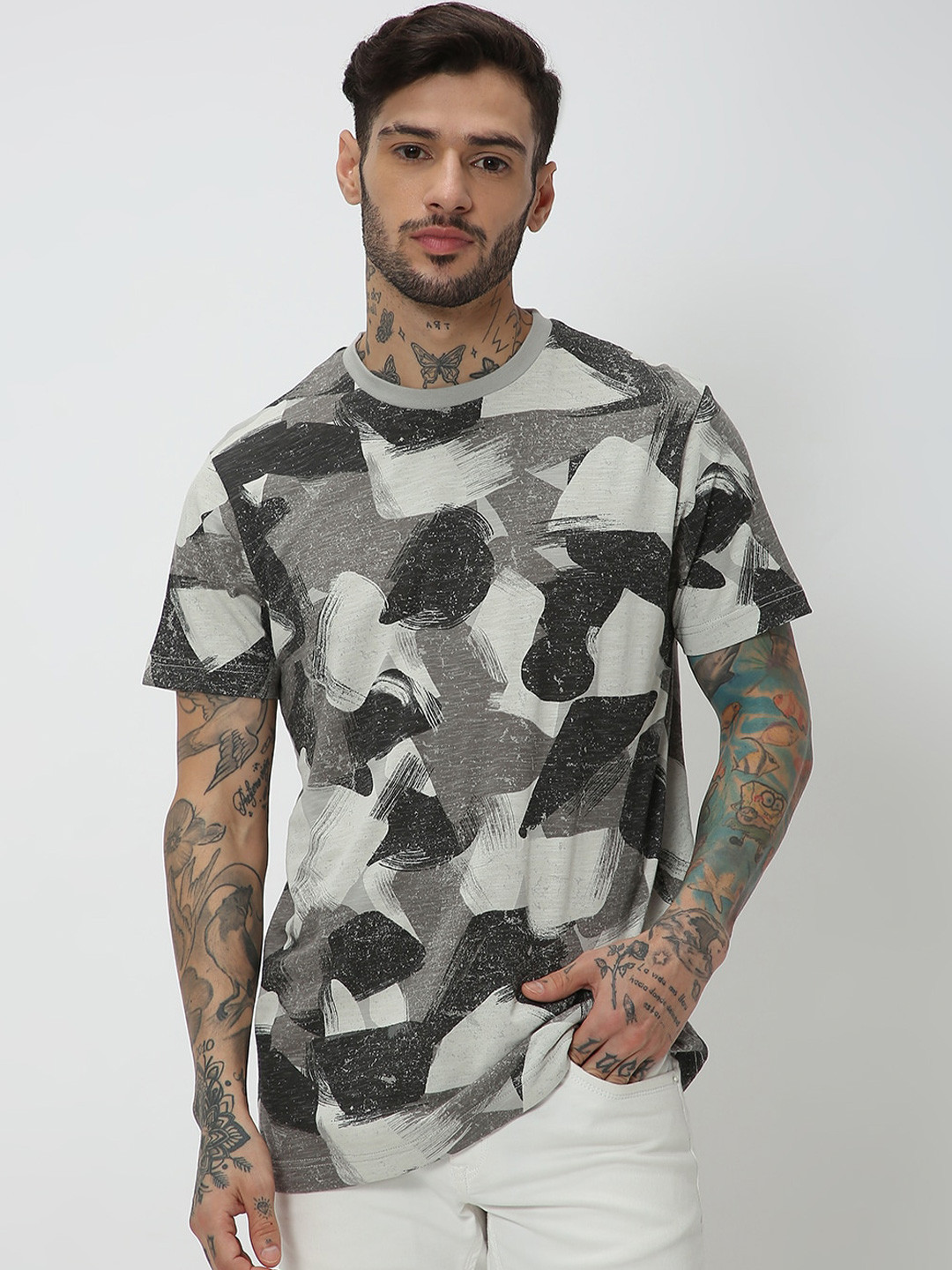 Buy Mufti Men Printed Slim Fit Pure Cotton T Shirt - Tshirts for Men ...