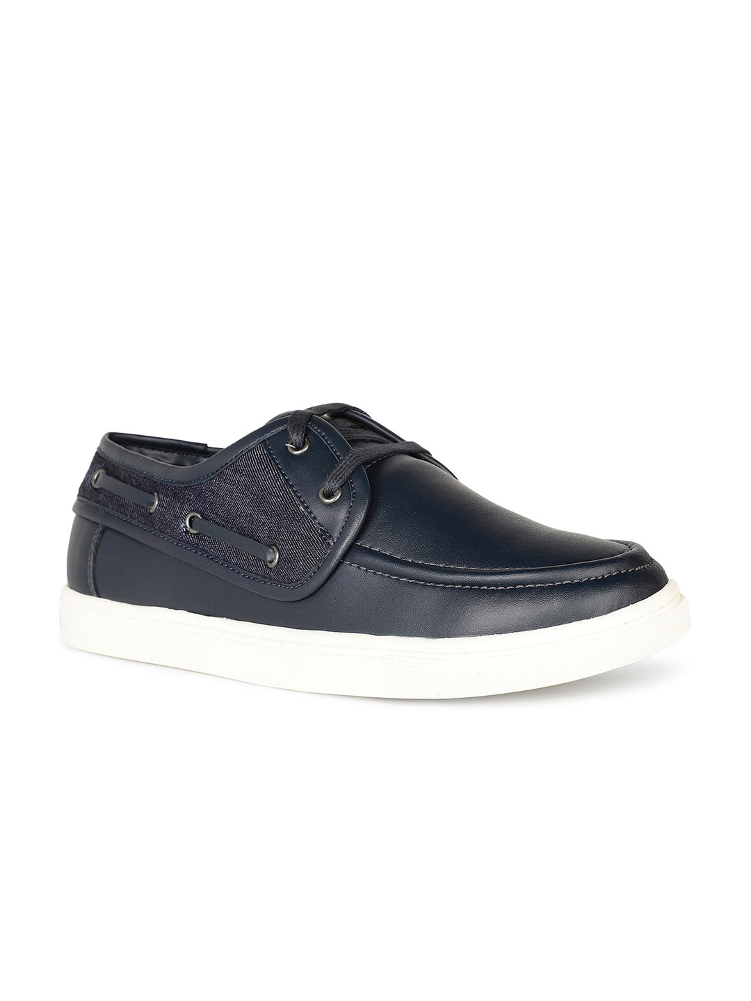 Buy Bata Men Textured Leather Boat Shoes - Casual Shoes for Men ...