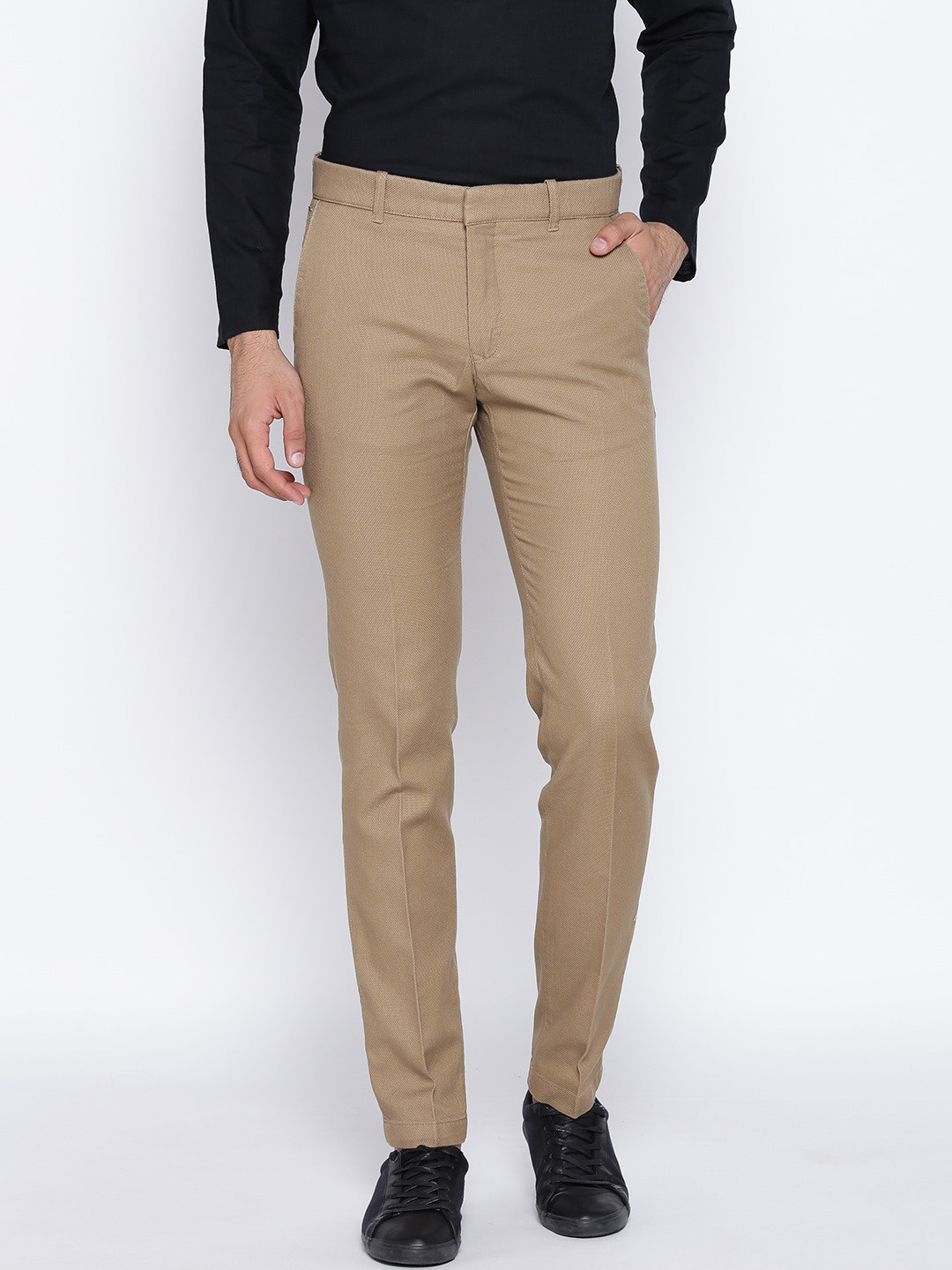 Buy MANGO MAN Men Beige Smart Fit Smart Casual Trousers - Trousers for ...