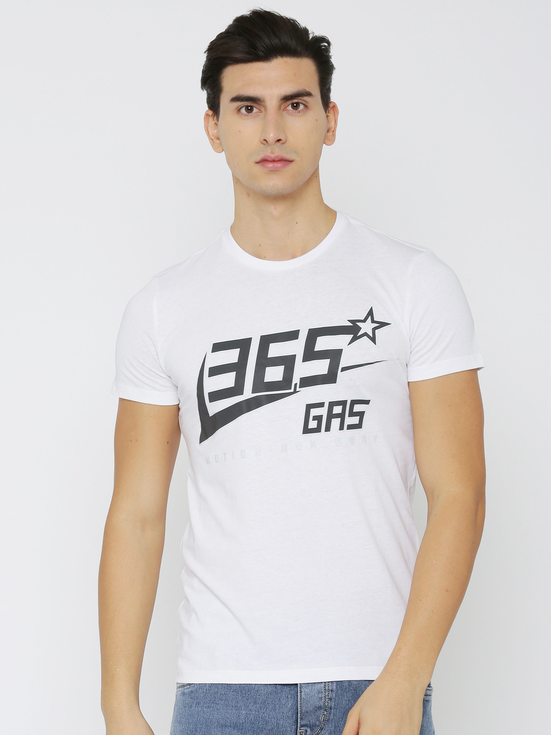 Buy GAS Men White Printed Printed Slim Fit Round Neck Pure Cotton T ...