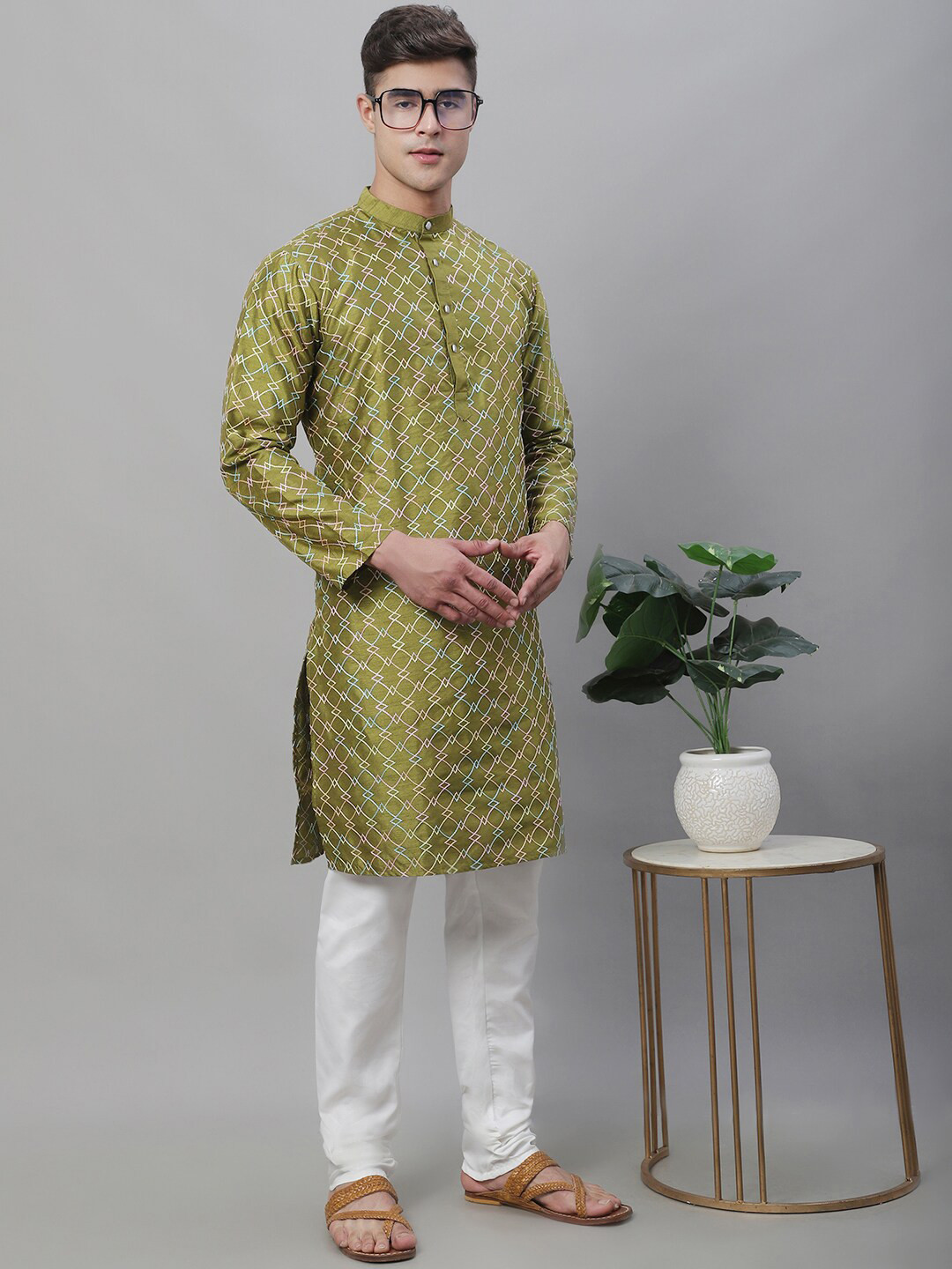 Buy SOJANYA Embroidered Silk Cotton Kurta With Churidar - Kurta Sets ...