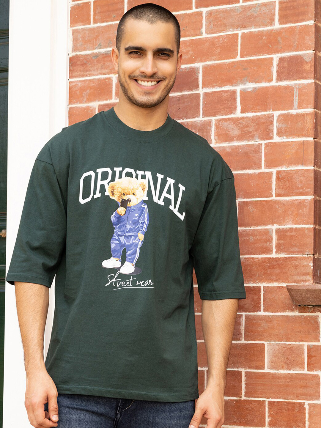 Buy Gavin Paris Graphic Printed Cotton Oversized Fit Drop Shoulder ...