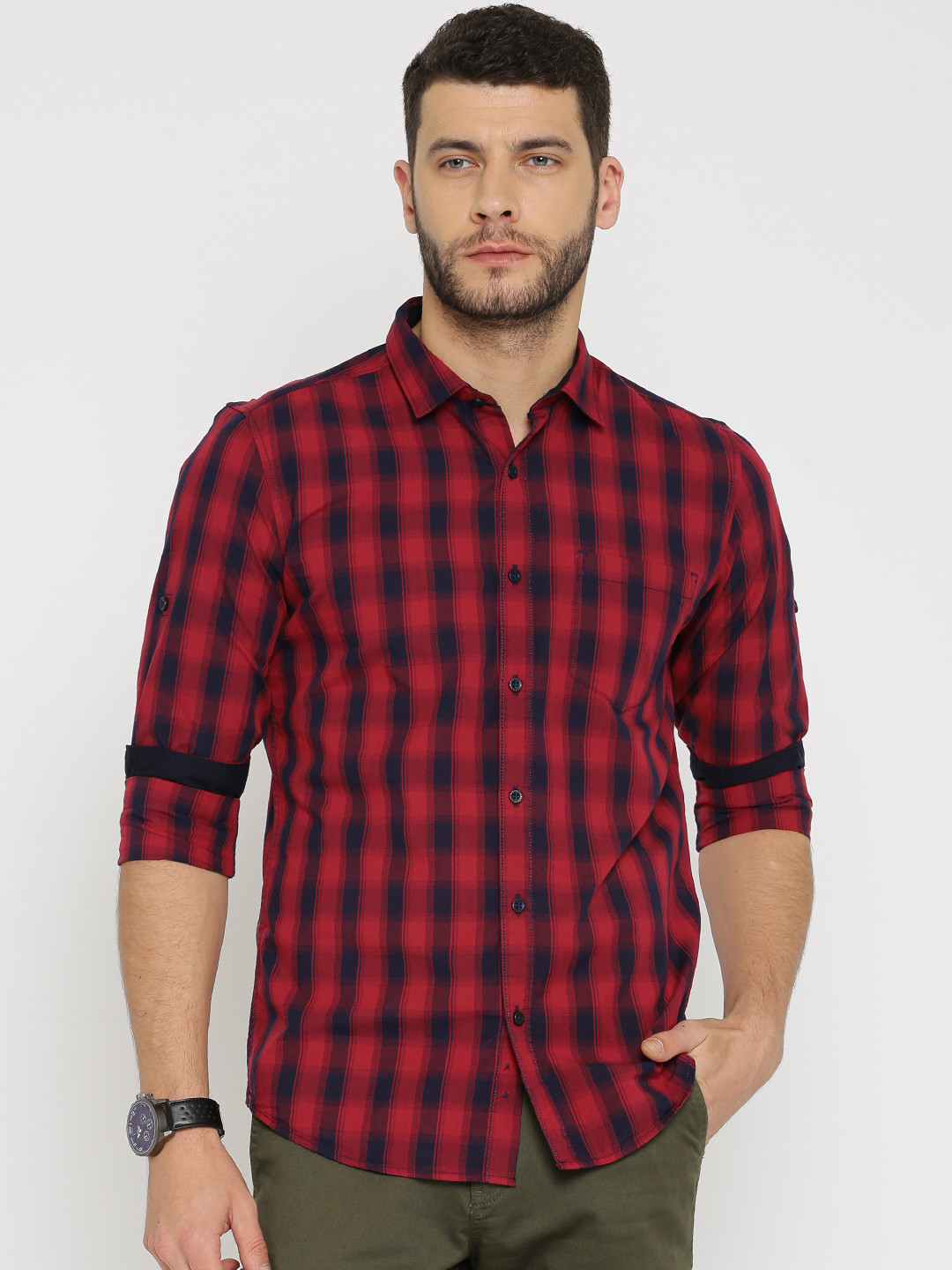Buy HIGHLANDER Men Red & Navy Blue Slim Fit Checked Casual Shirt ...