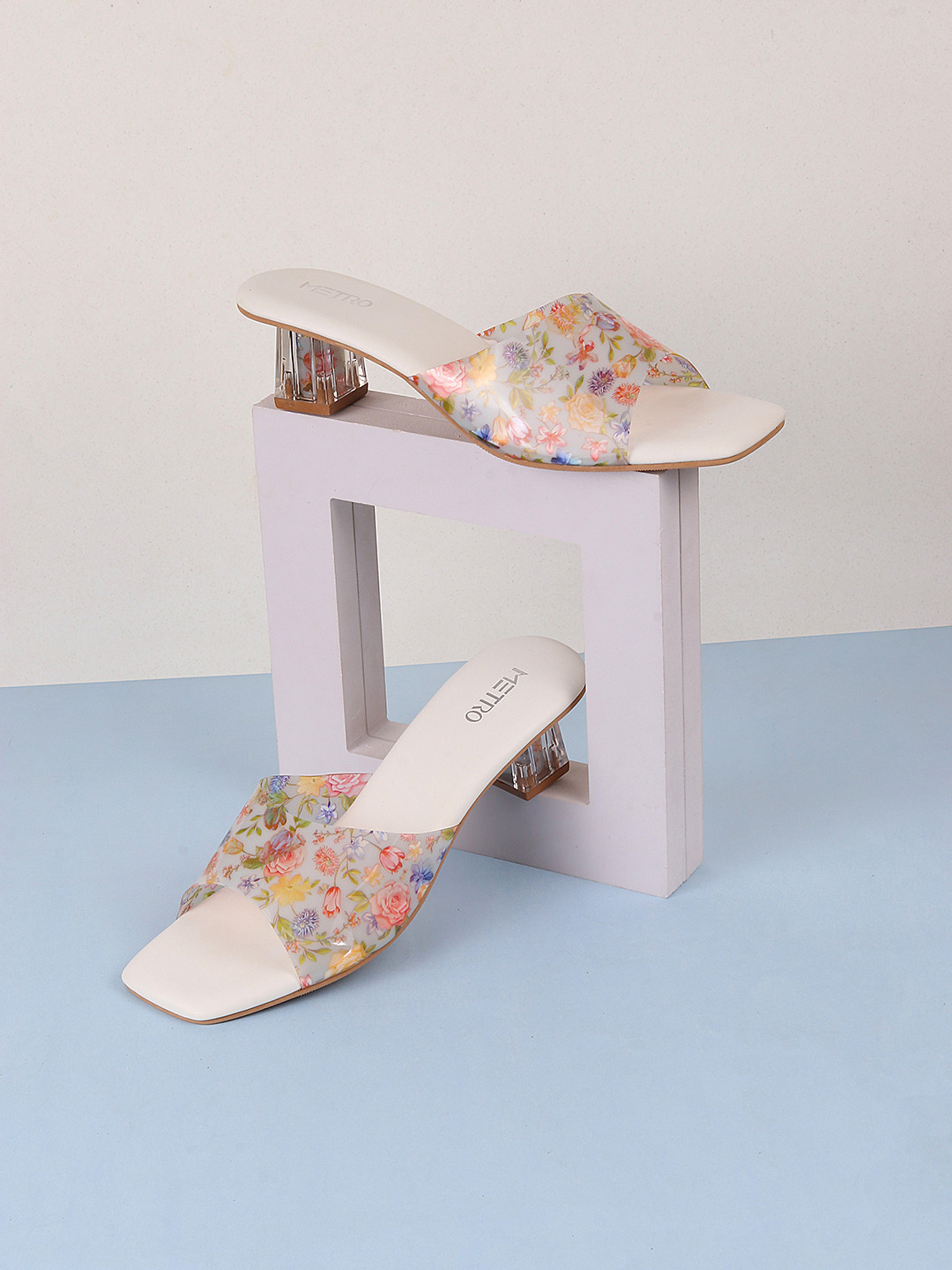 Buy Metro Open Toe Printed Block Heels - Heels for Women 23495898 | Myntra