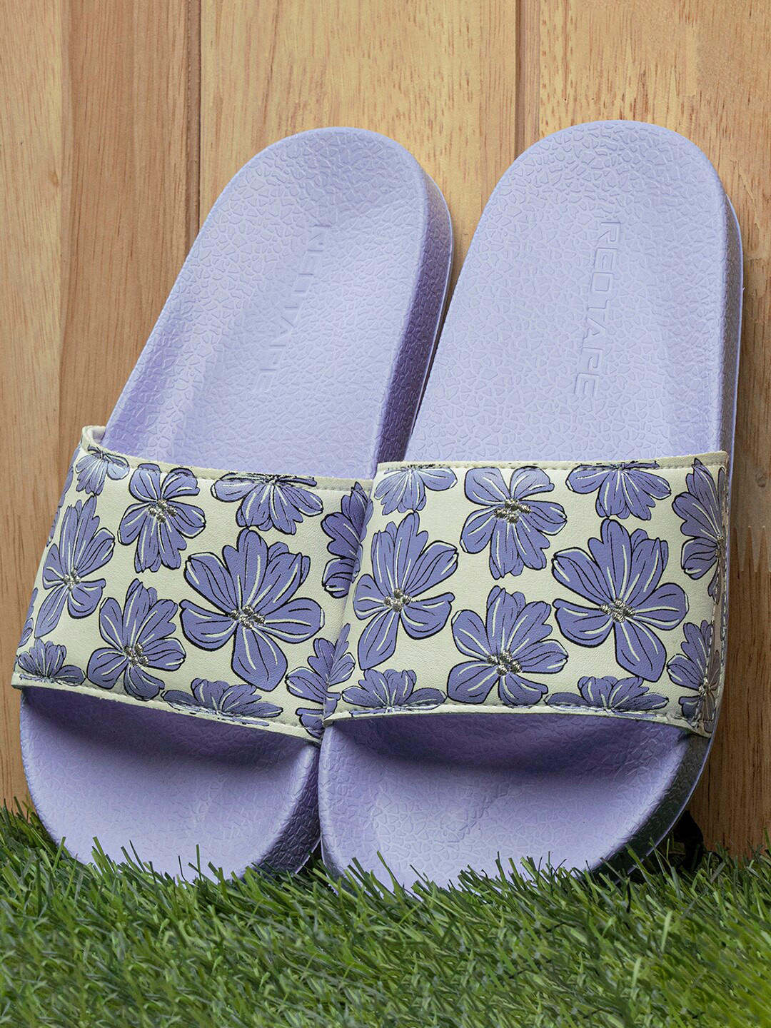 Buy Red Tape Women Printed Rubber Sliders - Flip Flops for Women ...