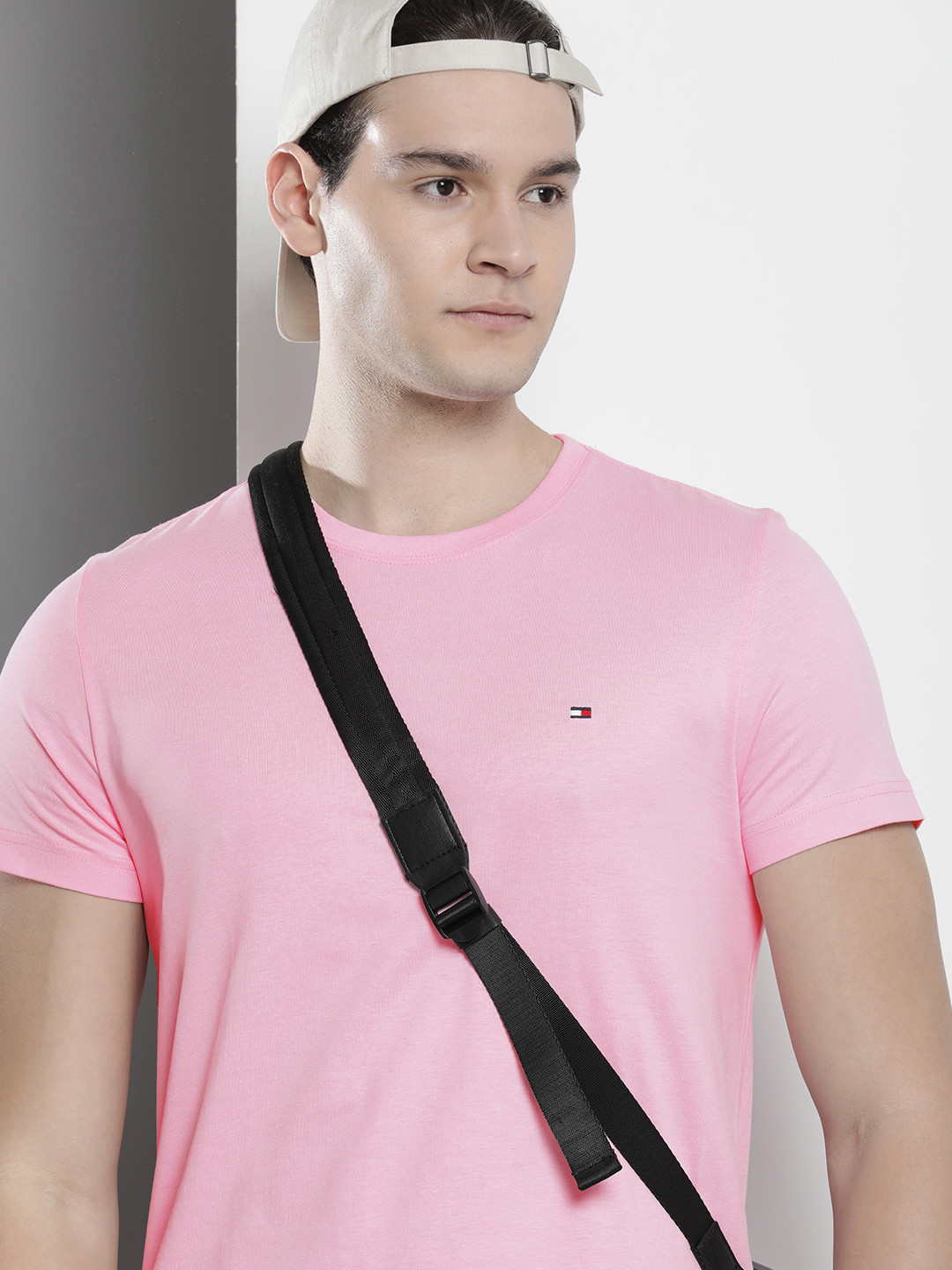 Buy Tommy Hilfiger Pure Cotton Slim Fit T Shirt - Tshirts for Men ...