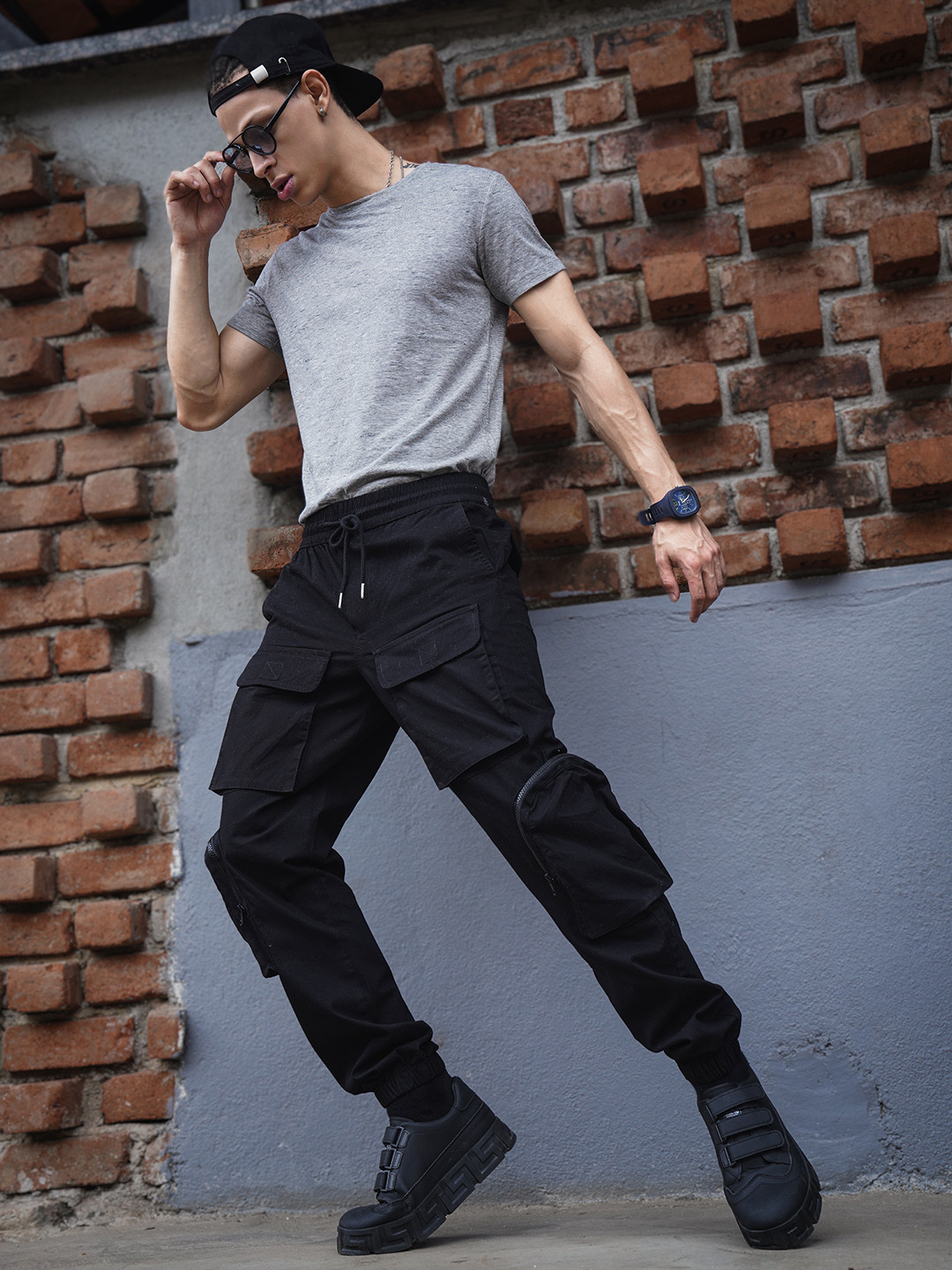 Buy The Indian Garage Co Men Cotton Cargos Trousers - Trousers for Men ...