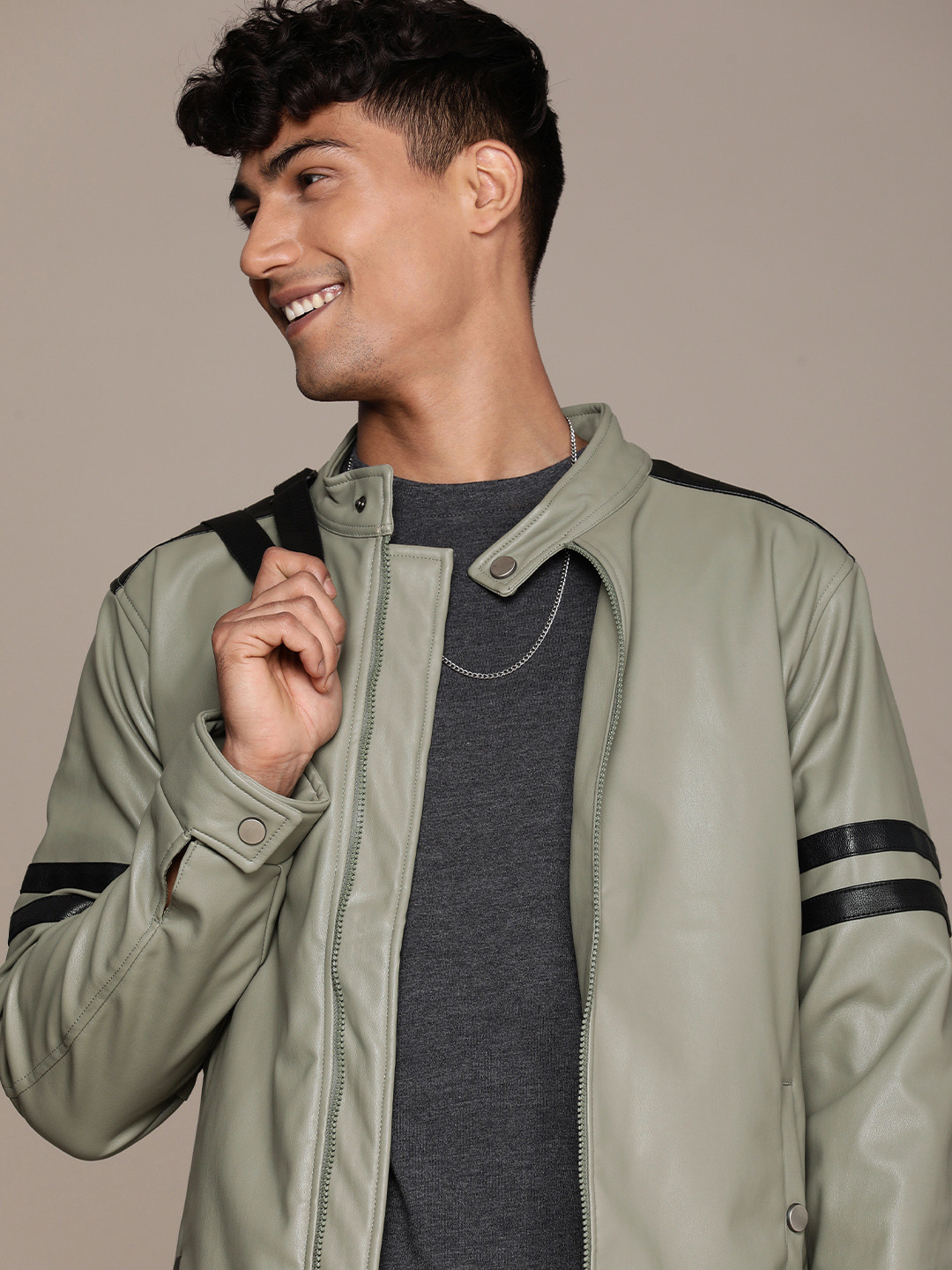 Buy WROGN Solid Slim Fit Long Sleeves Tailored Jacket - Jackets for Men ...