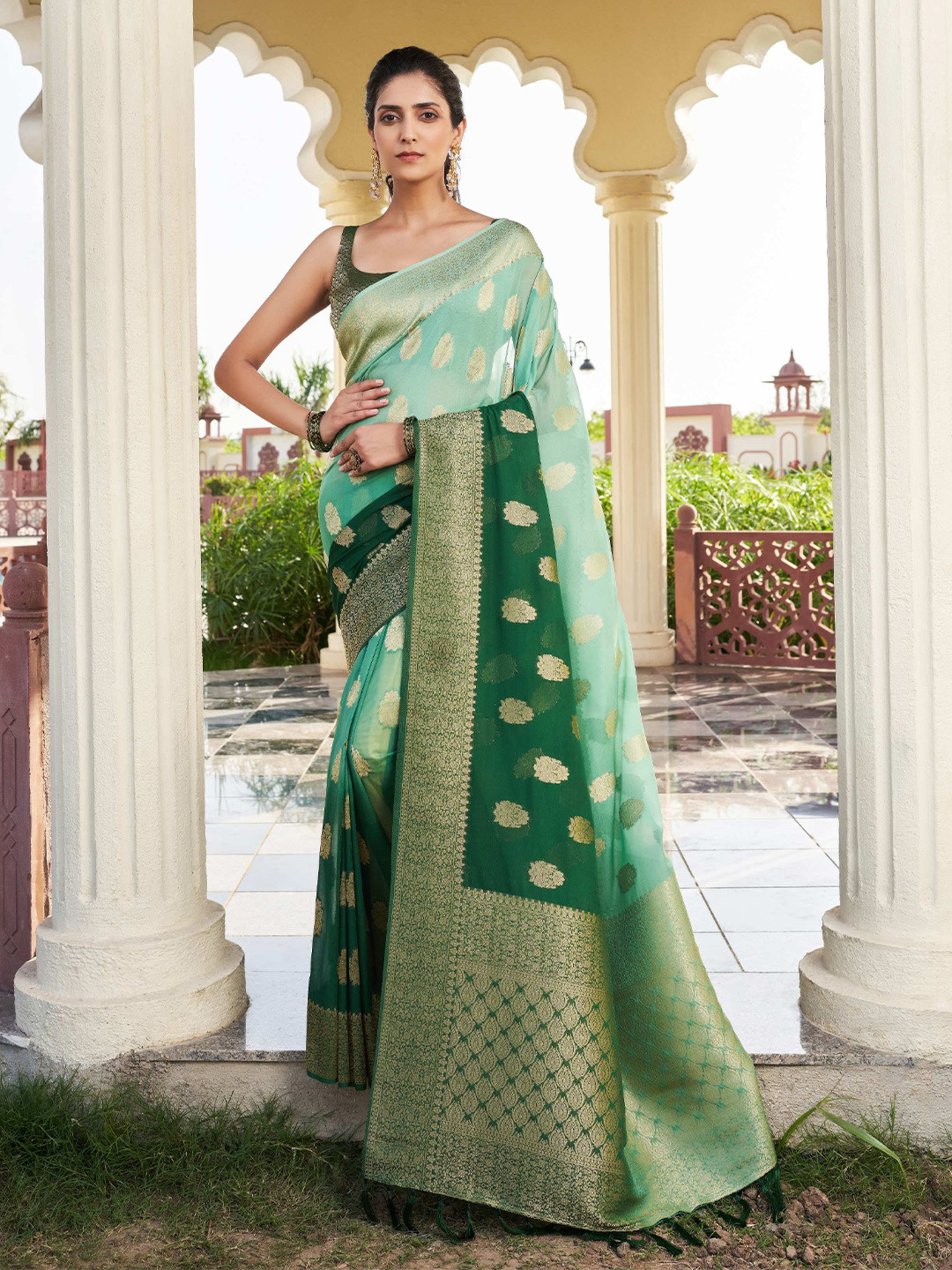 Buy Vardha Ethnic Motif Woven Design Zari Saree - Sarees for Women ...