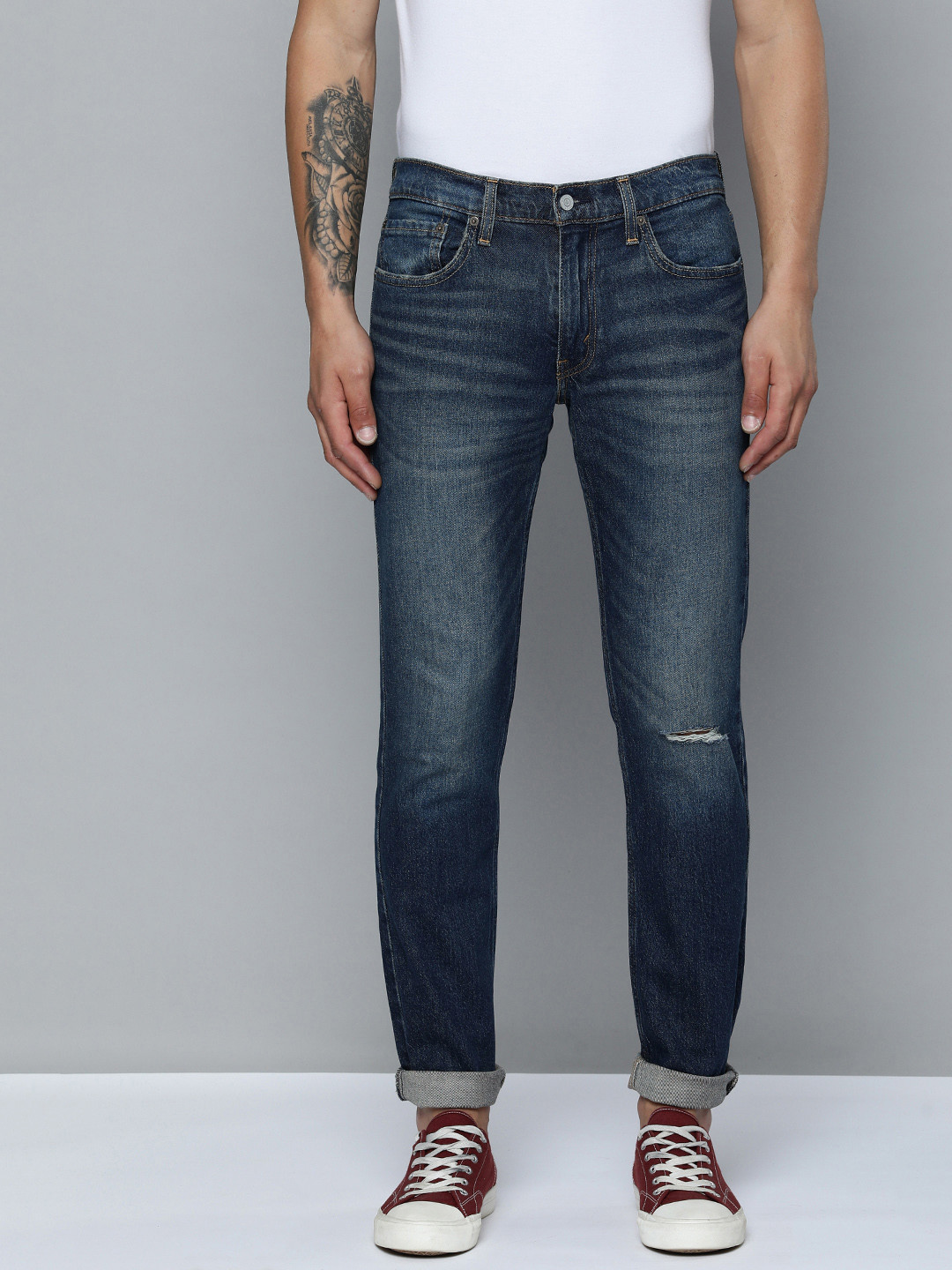 Buy Levis Men 511 Slim Fit Slash Knee Light Fade Stretchable Jeans ...