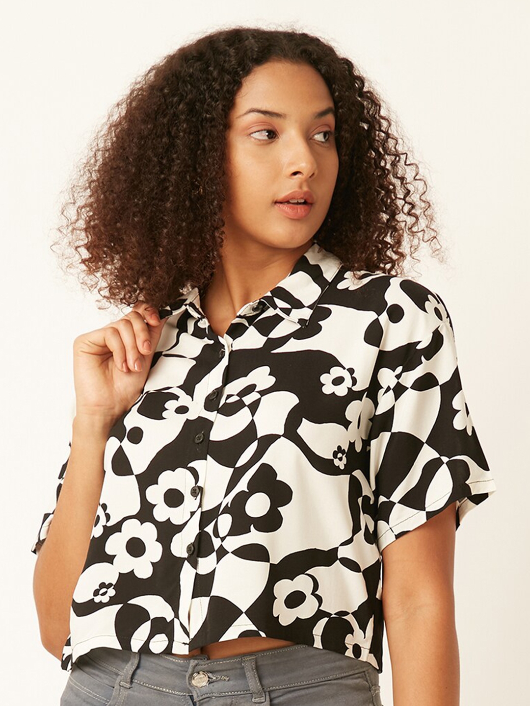 Buy Forever 21 Monochrome Floral Printed Drop Shoulder Shirt Style Top