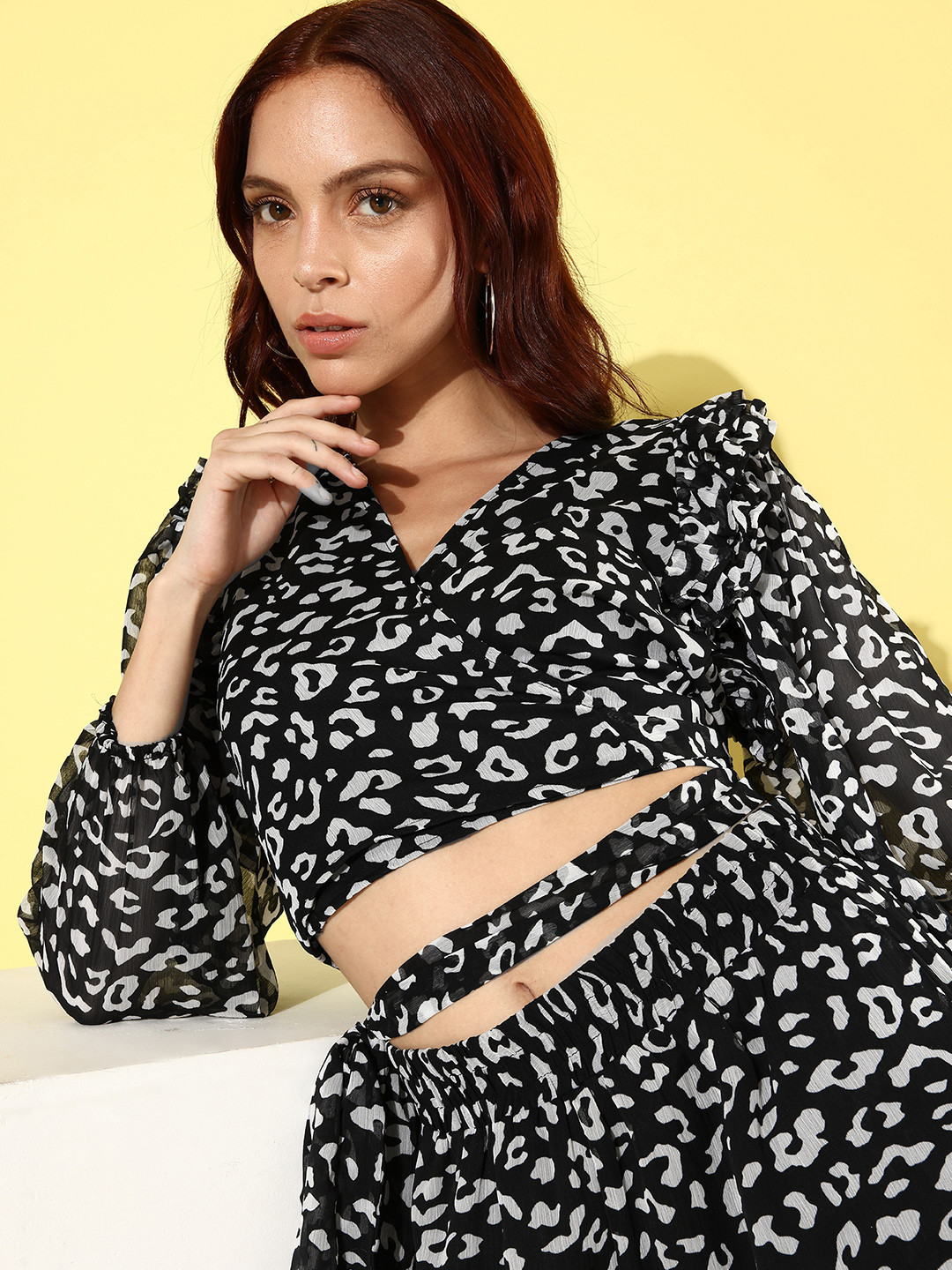 Buy ANVI Be Yourself Black & White Animal Printed V Neck Top With ...