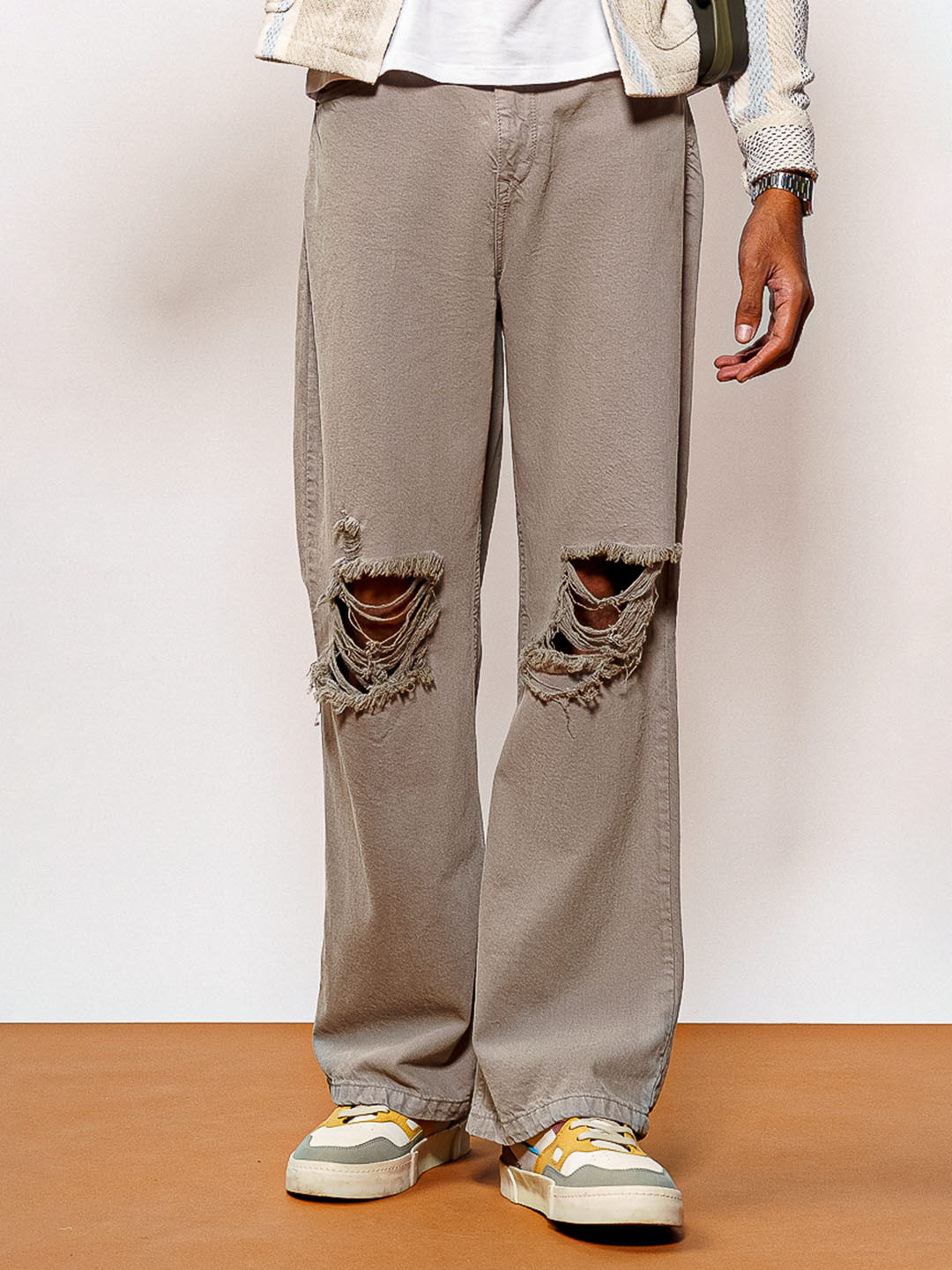 Buy FREAKINS Men Grey Wide Leg High Rise Slash Knee Pure Cotton Jeans ...