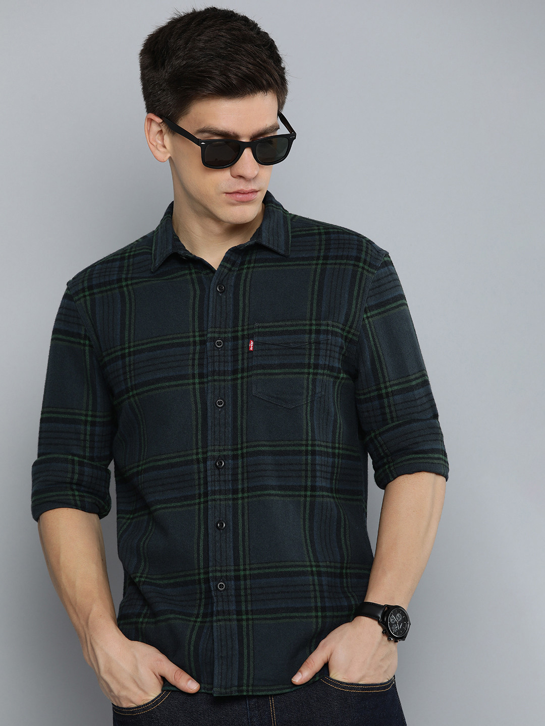 Buy Levis Pure Cotton Slim Fit Full Sleeves Checked Casual Shirt ...