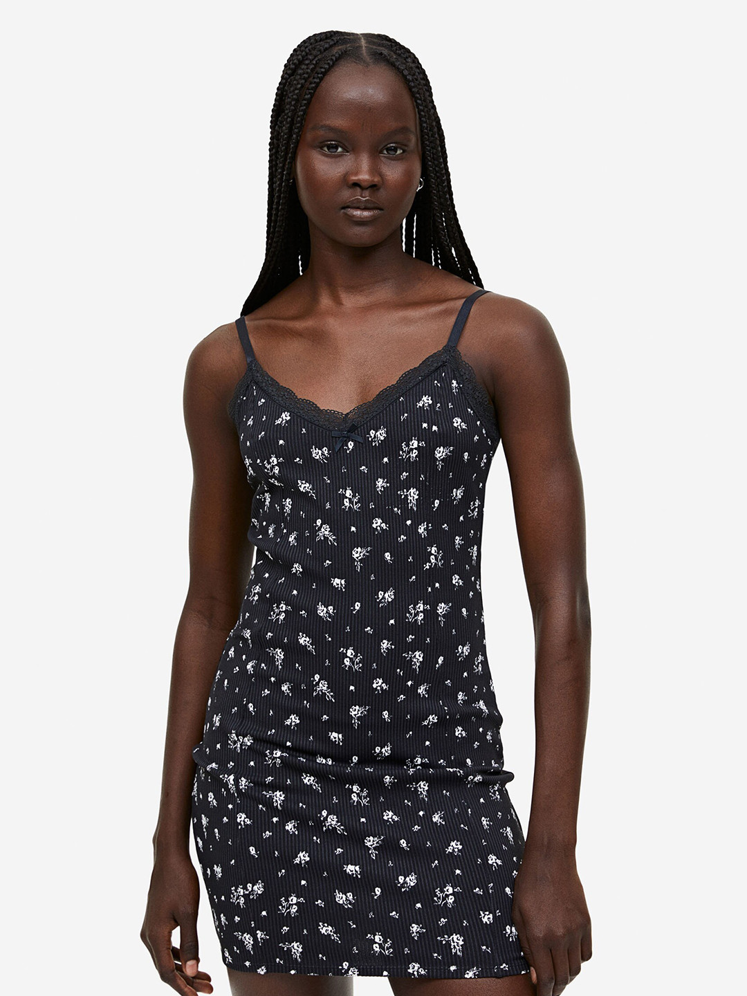 Buy H&M Lace Trimmed Bodycon Dress - Dresses for Women 23720258 | Myntra