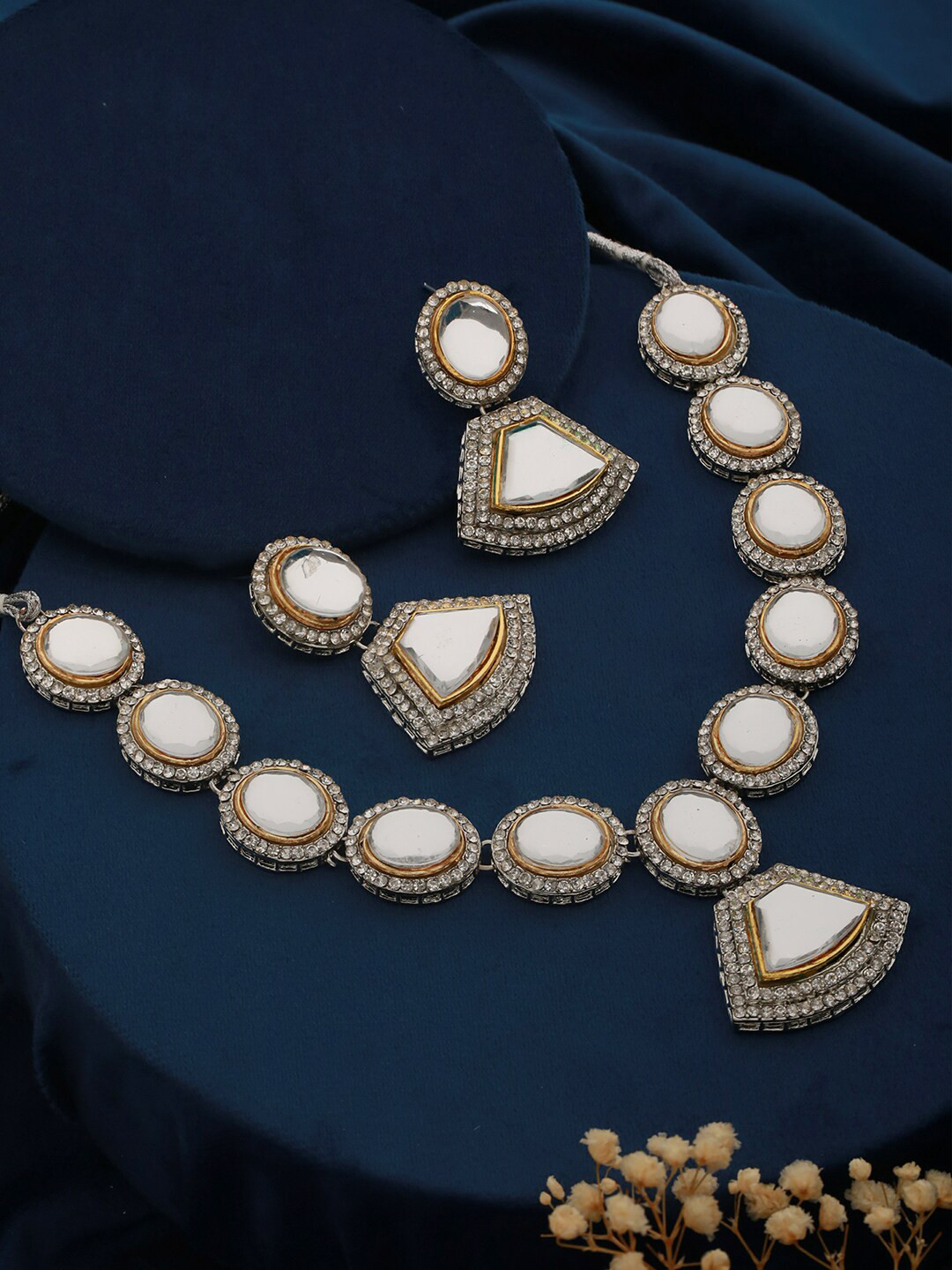 Buy Aadvik Designs Silver Plated Kundan Studded Jewellery Set ...