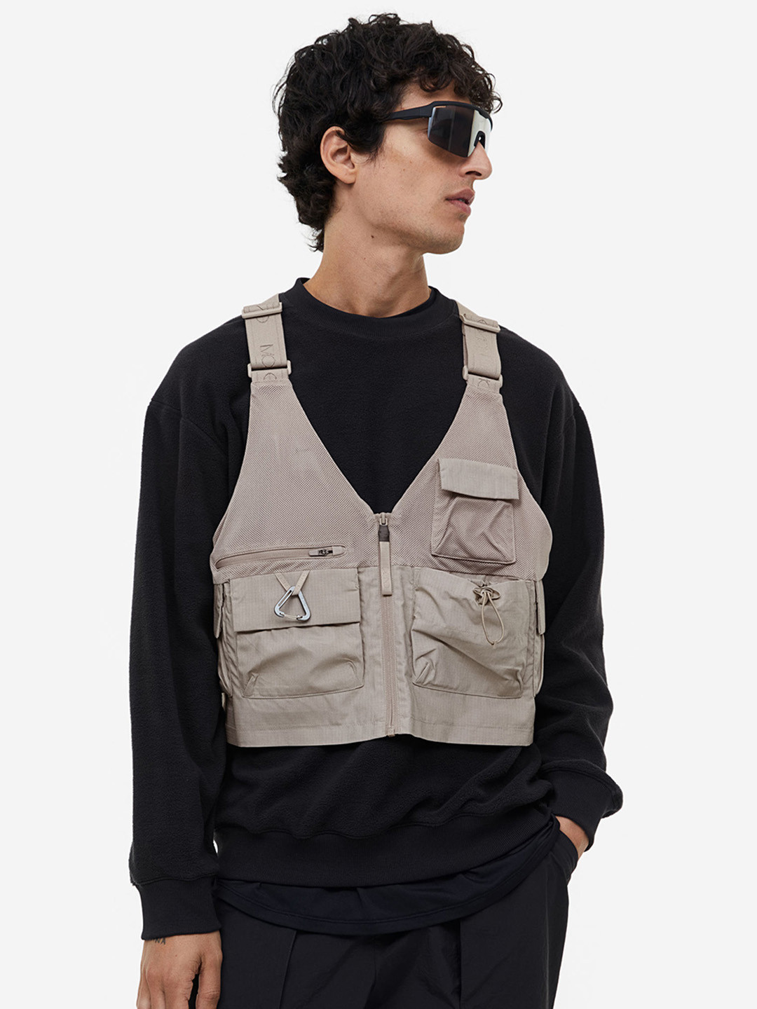 Buy H&M Pure Cotton Outdoor Utility Gilet - Jackets for Men 23771136 ...