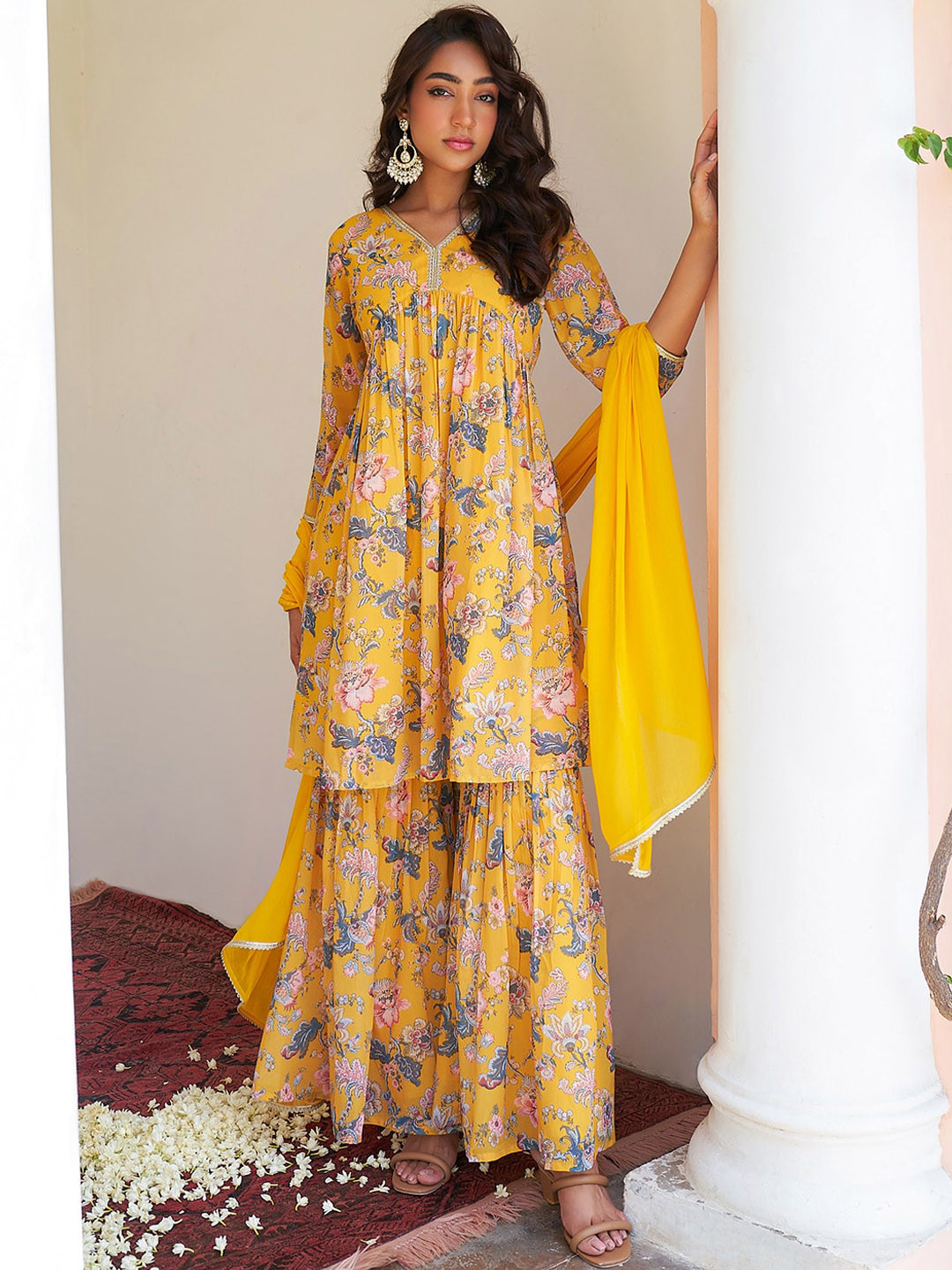 Buy Janasya Floral Printed Empire Gotta Patti Kurta With Sharara & Dupatta - Kurta Sets for ...