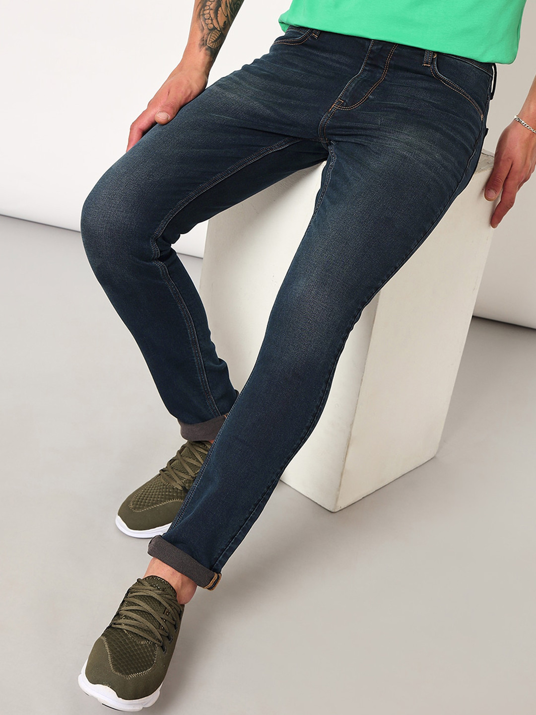 Buy Lee Men Bruce Skinny Fit Mid Rise Clean Look Light Fade Stretchable ...