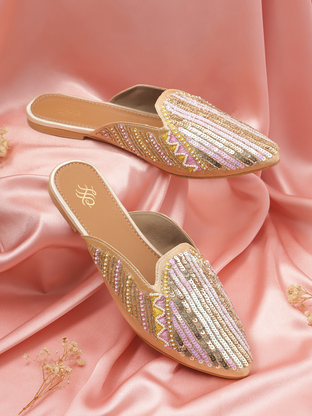 Buy House Of Pataudi Women Handcrafted Embellished Ethnic Mules - Flats ...