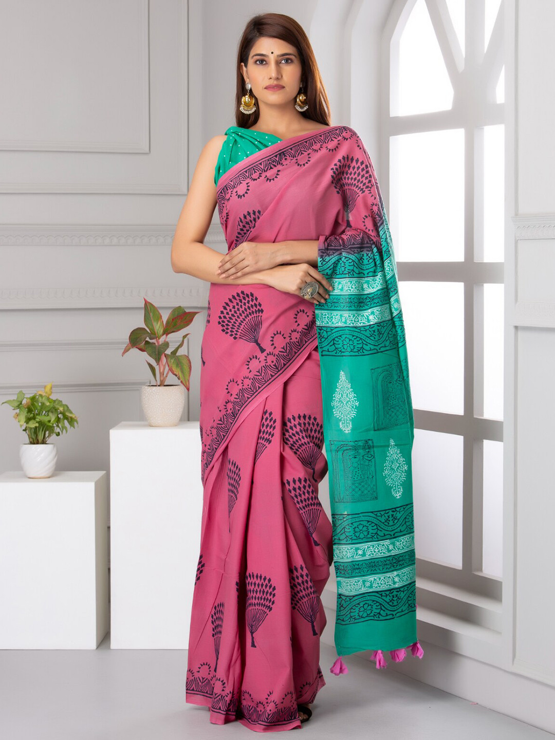 Buy BUTA BUTI Ethnic Motifs Printed Pure Cotton Saree - Sarees for ...