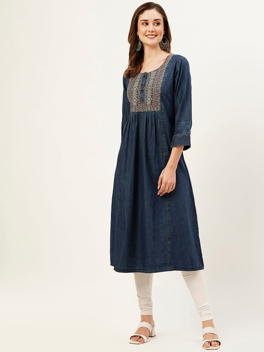 Buy ZOLA Yoke Design Embroidered Anarkali Kurta - Kurtas for Women ...