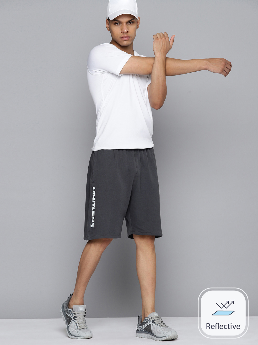 Buy HRX By Hrithik Roshan Men Solid Training Or Gym Bio Wash Sports ...