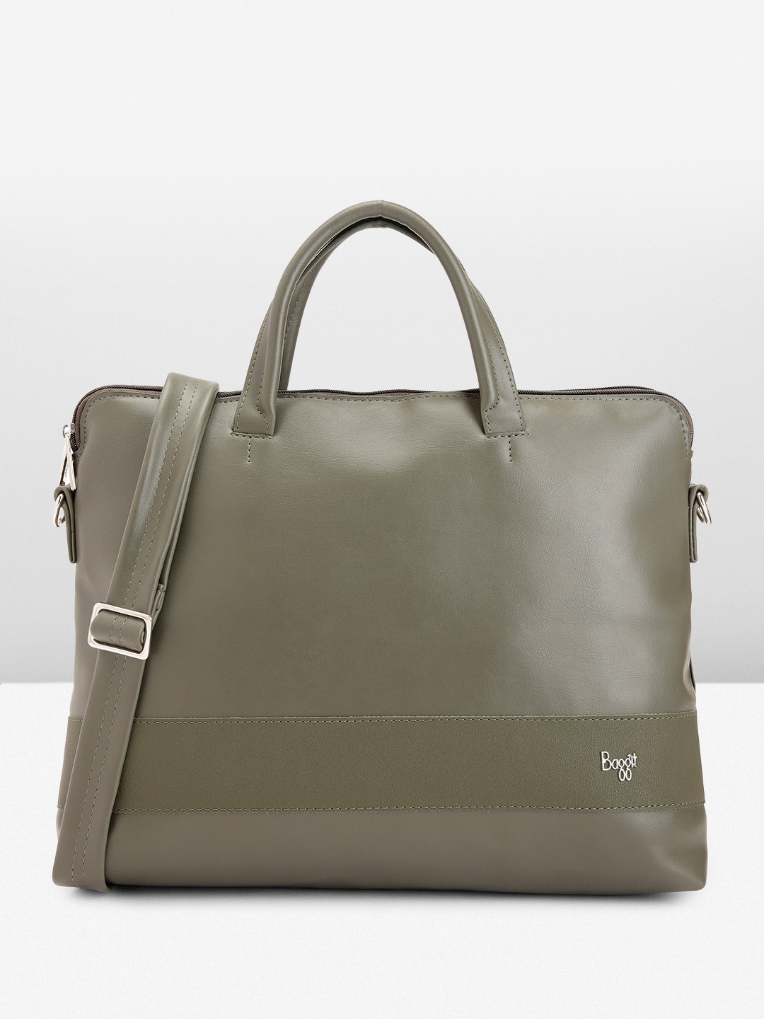 Buy Baggit Men Solid Messenger Bag - Messenger Bag for Men 23876326 ...